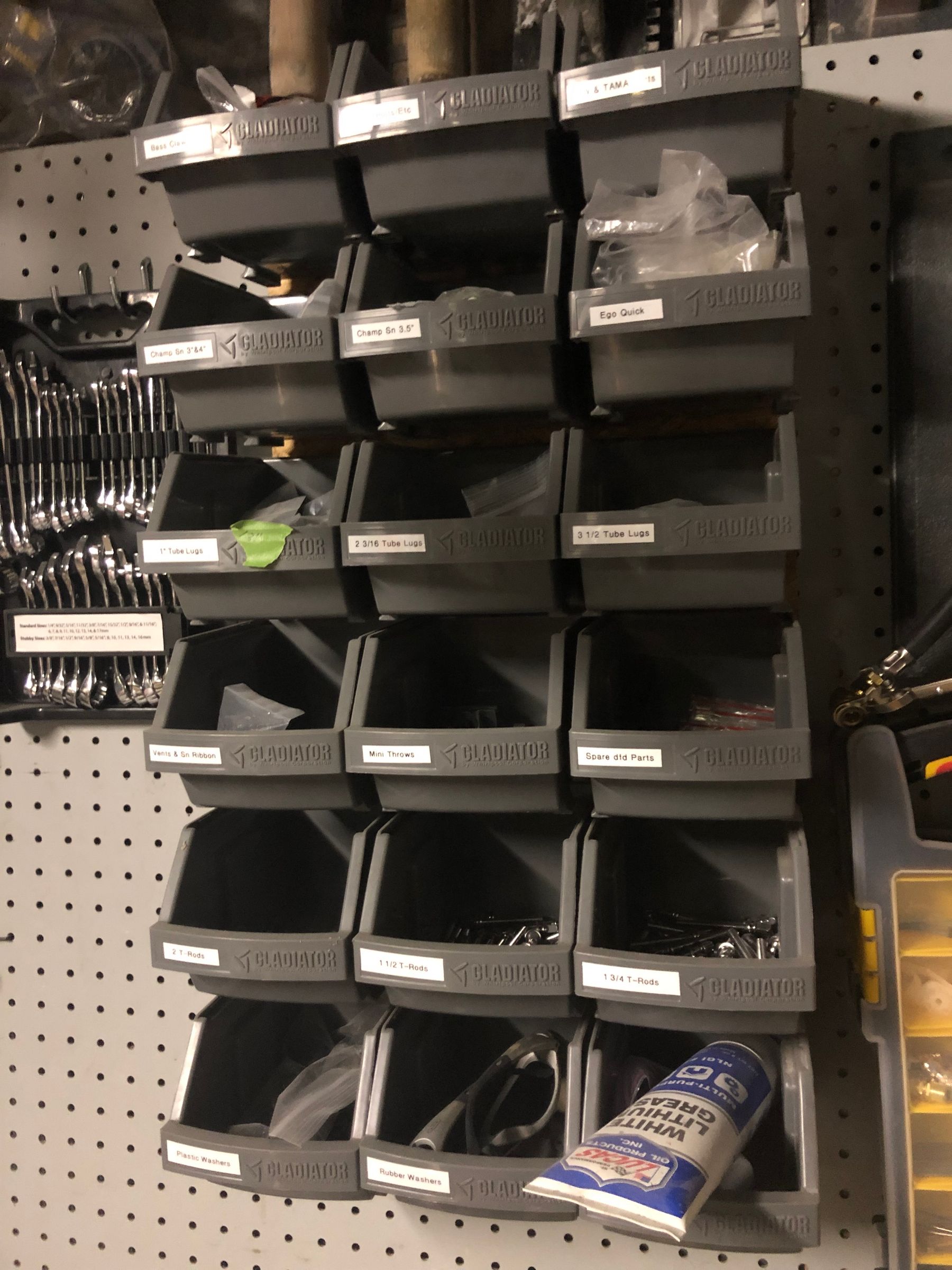 Shop Organization Tips and Practices : 12 Steps (with Pictures ...