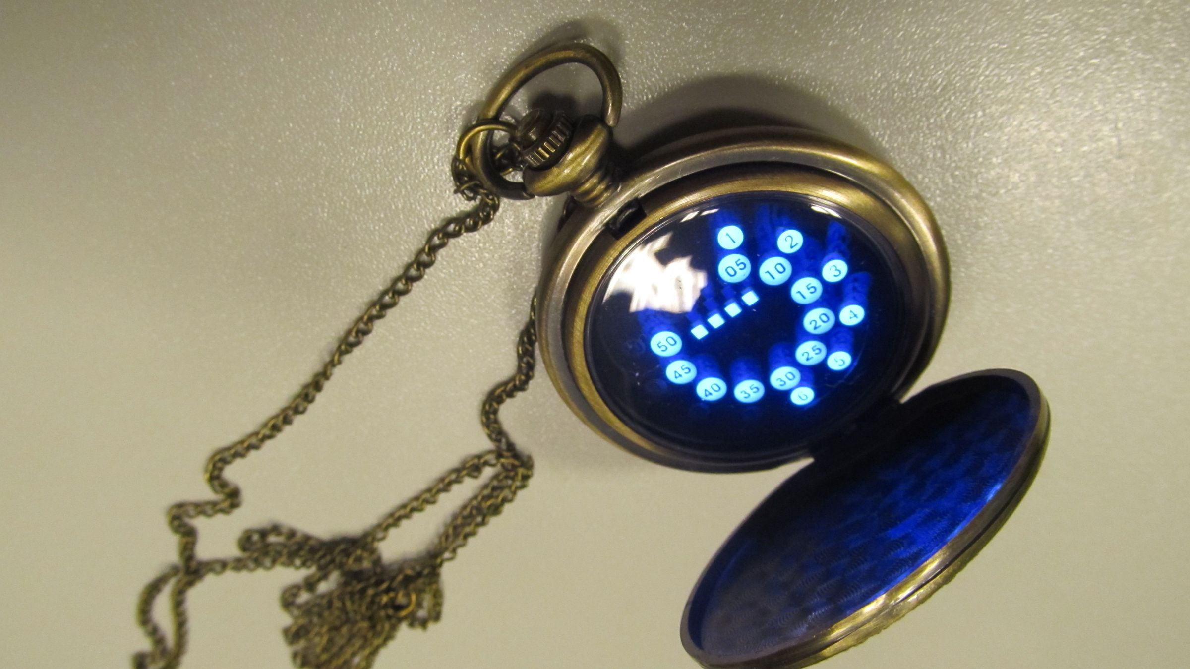 Led Pocket Watch, a Geeky One : 3 Steps (with Pictures) - Instructables