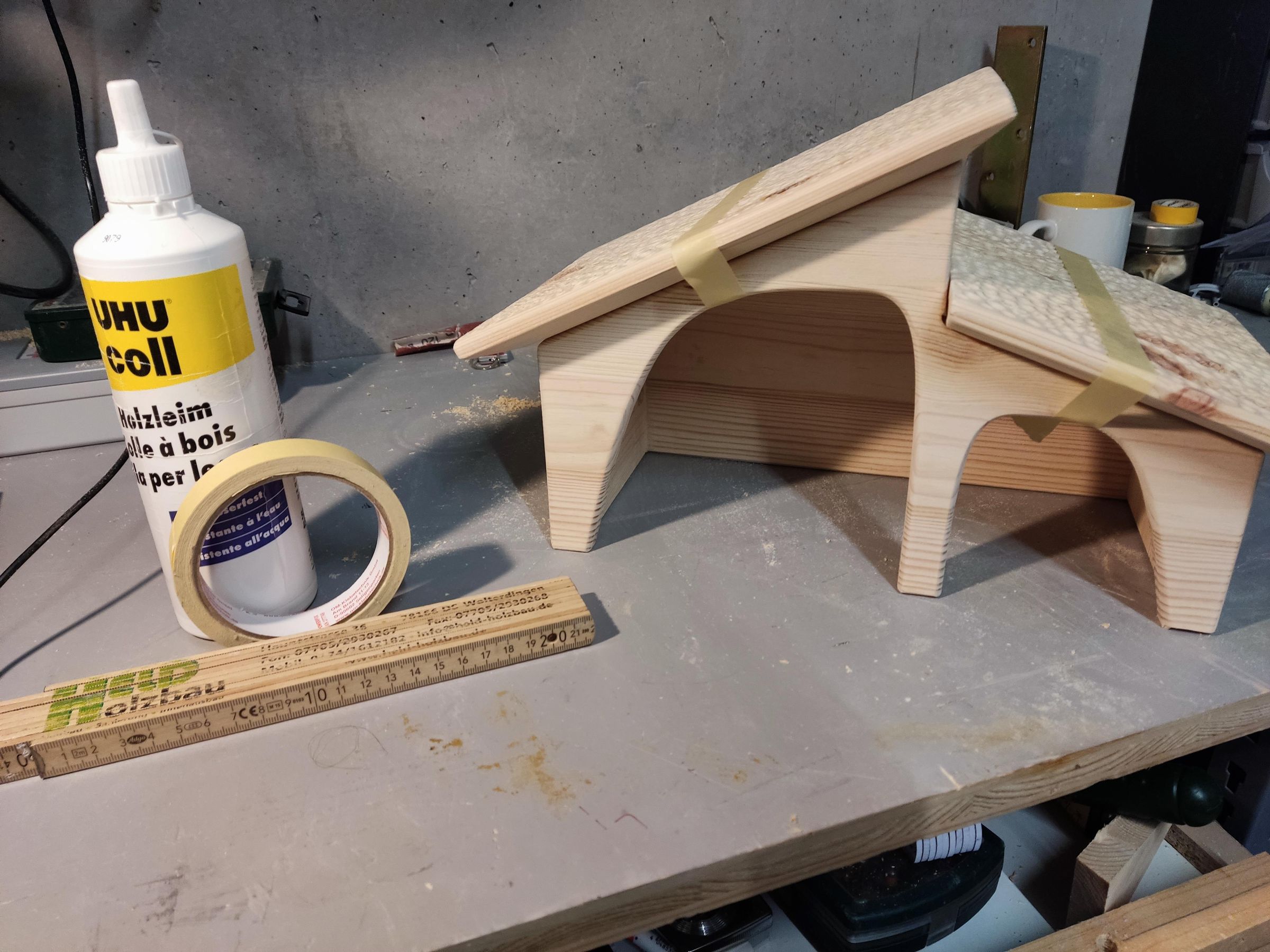 Modern Nativity Scene Crib Out of a Single Glued Board : 12 Steps (with ...