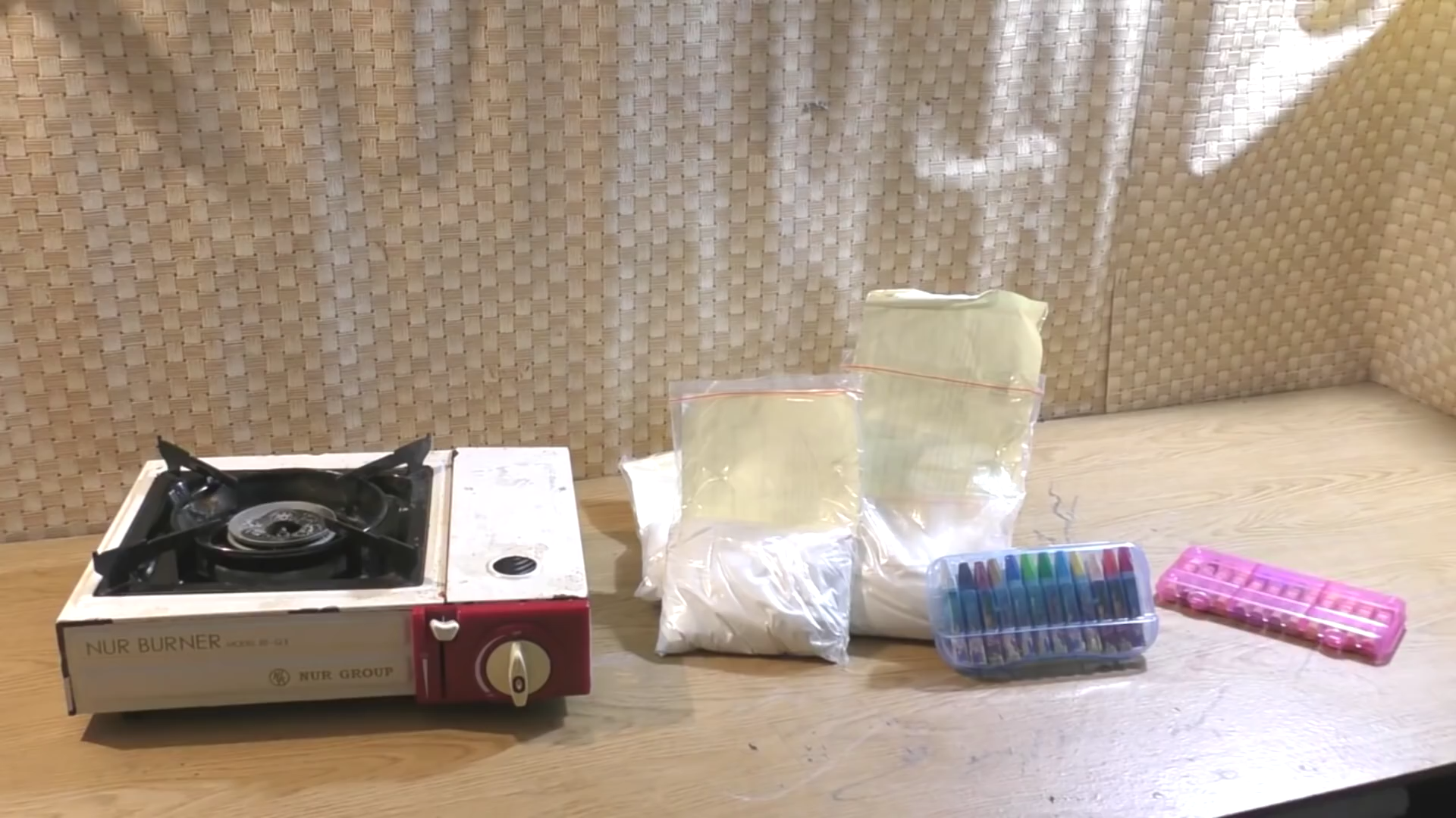 Make Different Colored Smoke Bombs : 5 Steps - Instructables