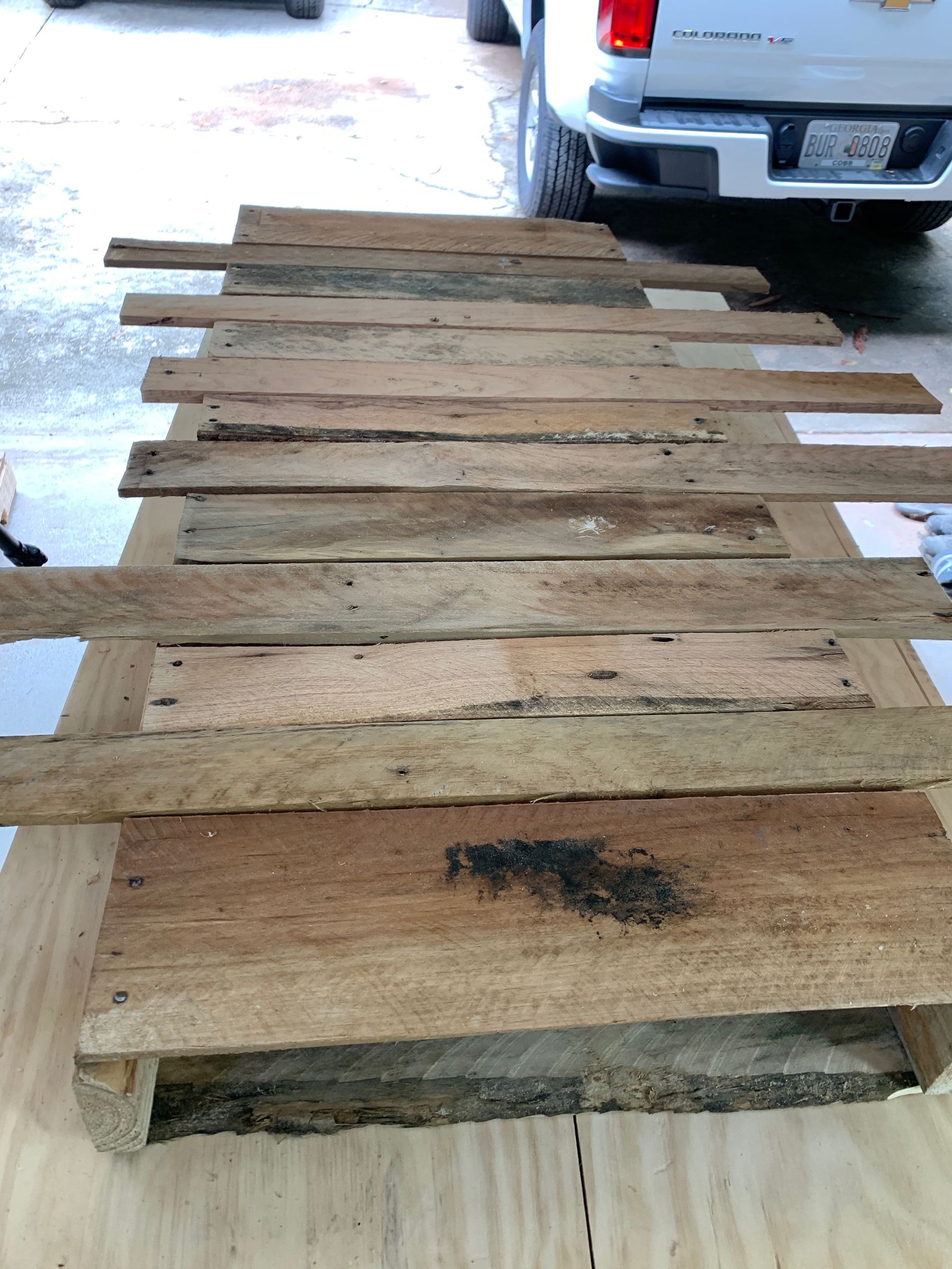 Cable Spool Pallet Bench - DIY Outdoor Seating! : 10 Steps (with ...