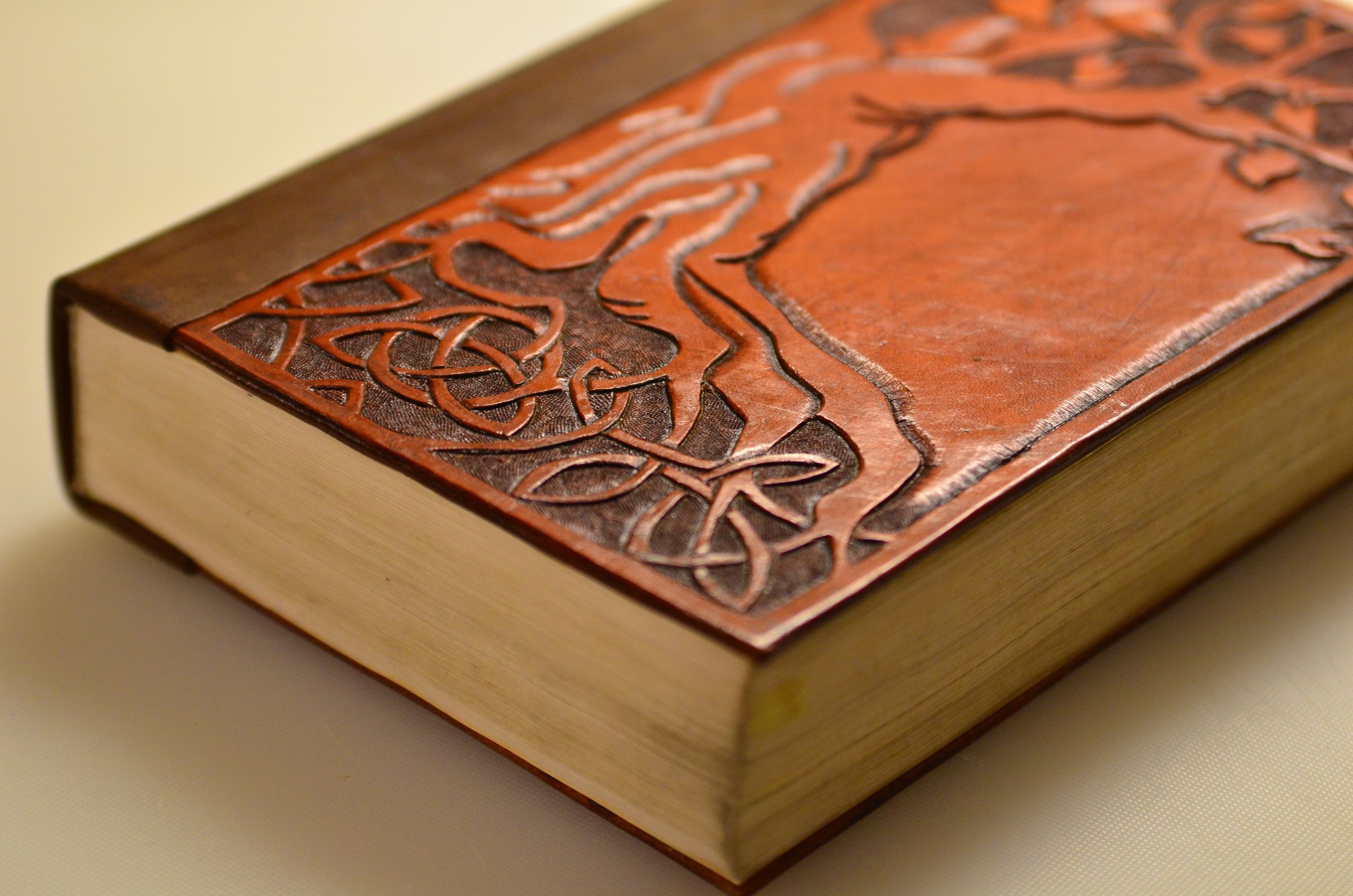 Bind a Book in Tooled Leather : 7 Steps (with Pictures) - Instructables