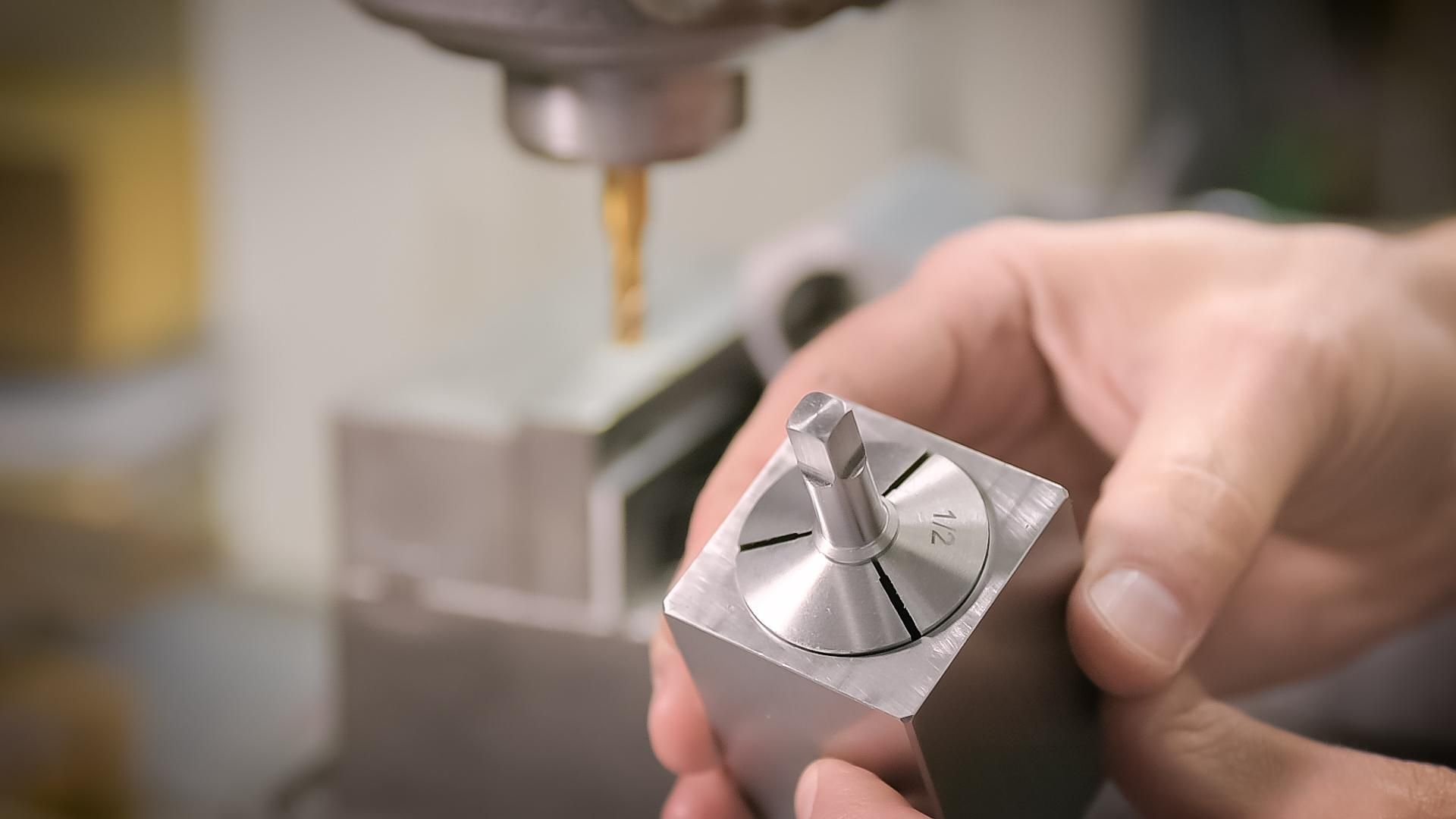 HOW TO MAKE a LATHE TOOL FROM SCRAP METAL : 21 Steps (with Pictures ...