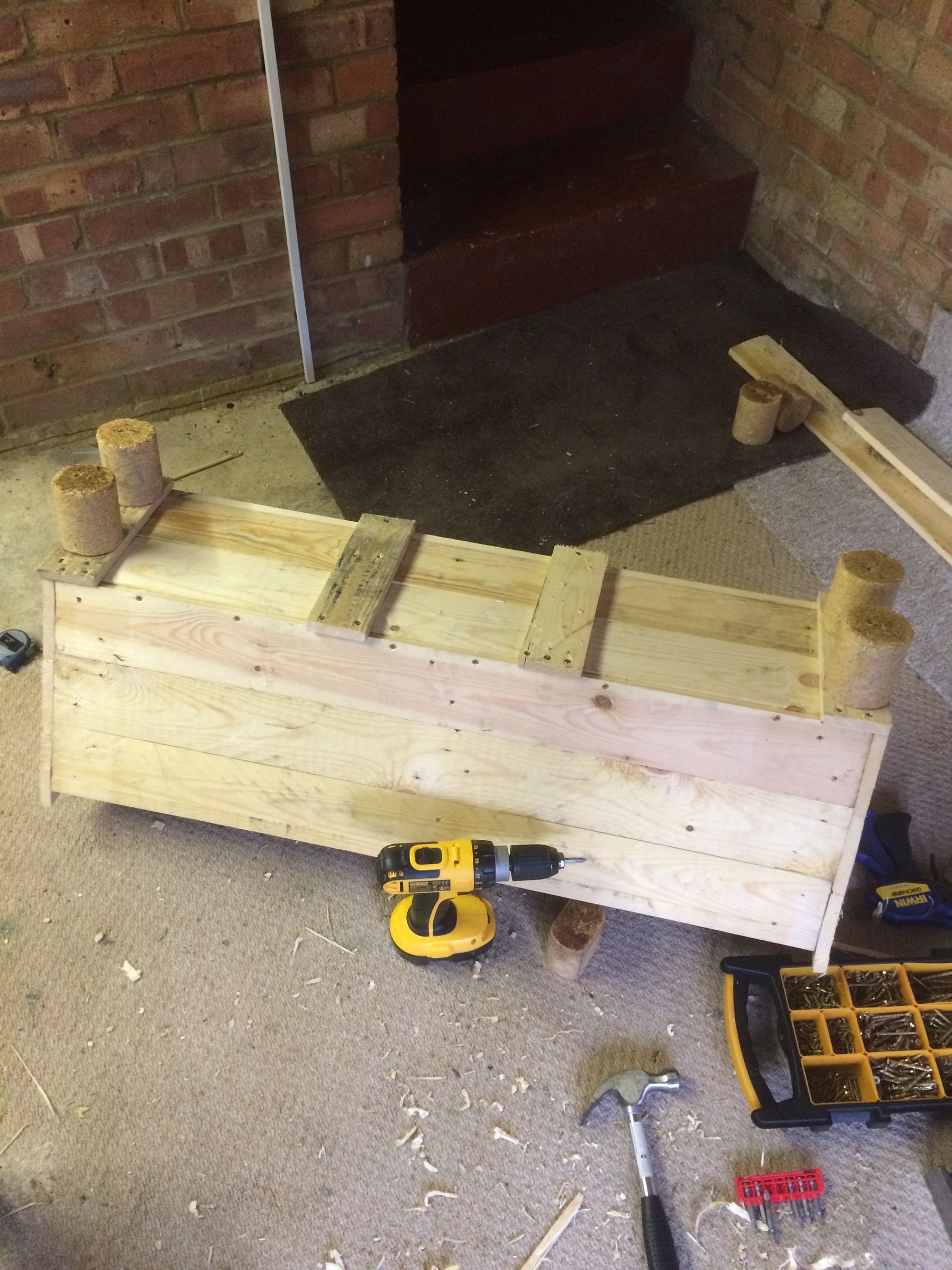 Pallet Herb Trough : 3 Steps (with Pictures) - Instructables