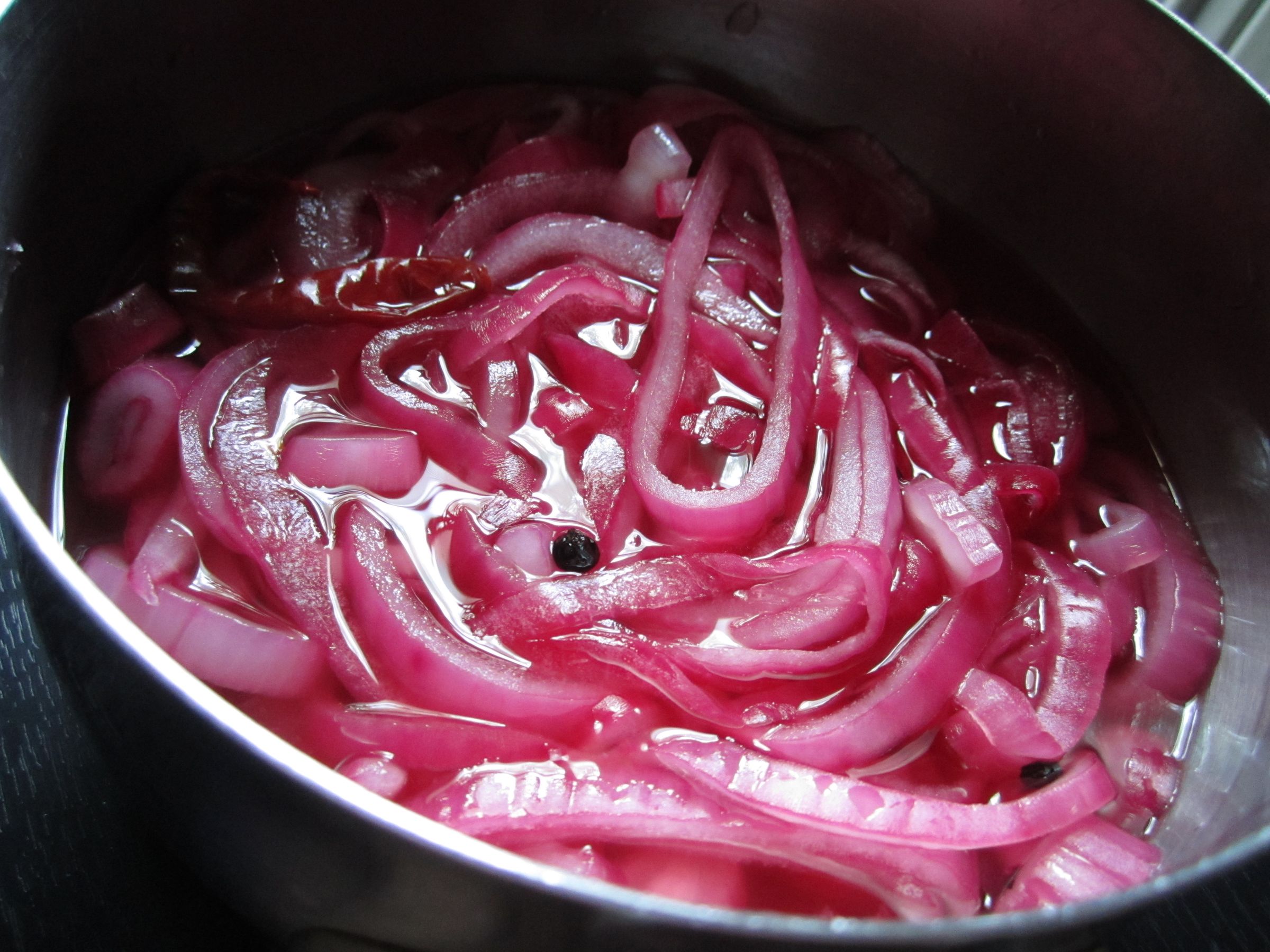 How To: Pickled Red Onions : 4 Steps (with Pictures) - Instructables