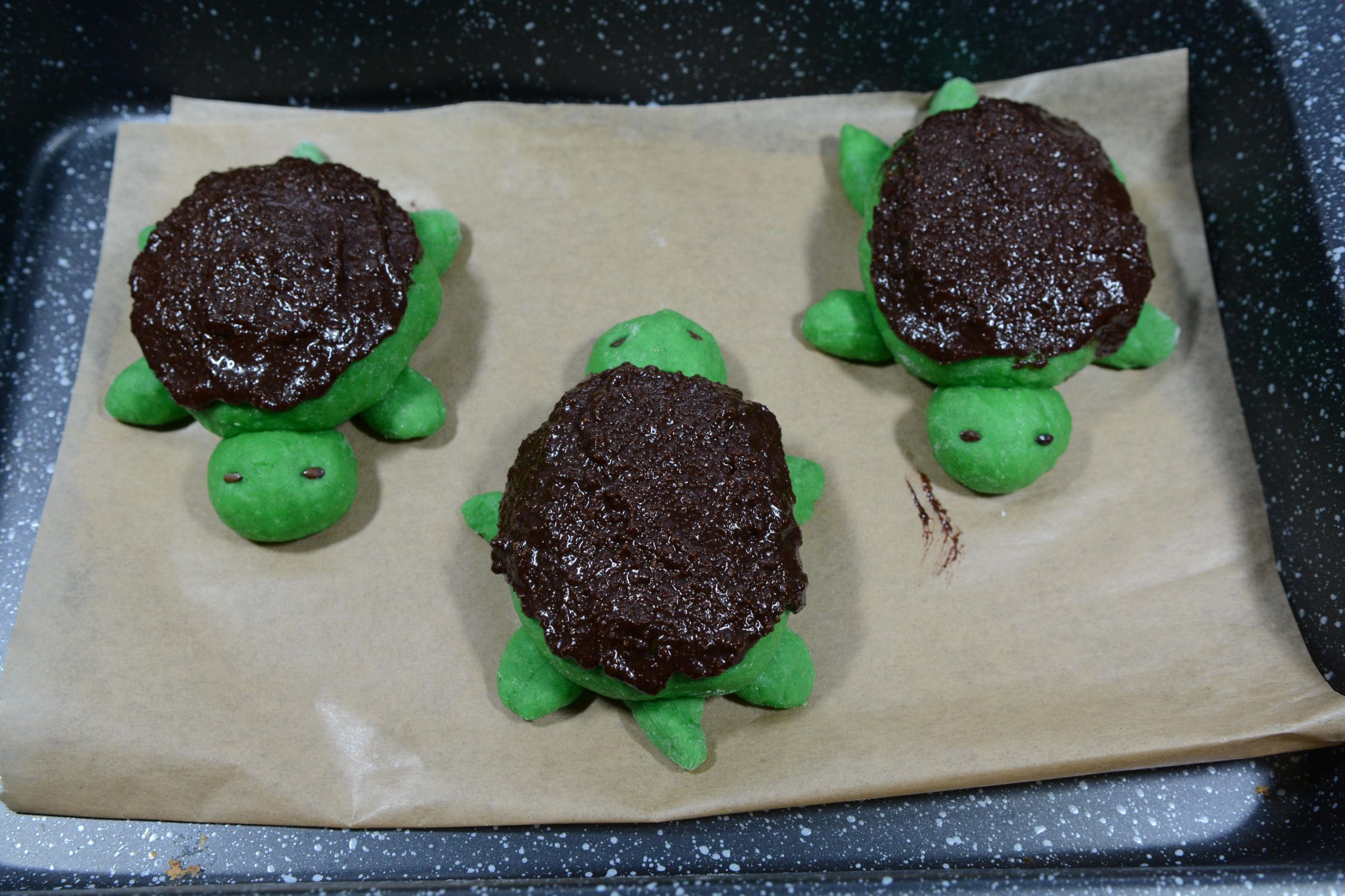 Matcha and White Chocolate Turtle Bread : 8 Steps (with Pictures ...