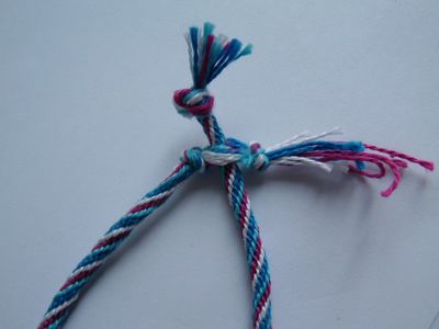 Braiding Wheel Friendship Bracelets : 5 Steps (with Pictures ...