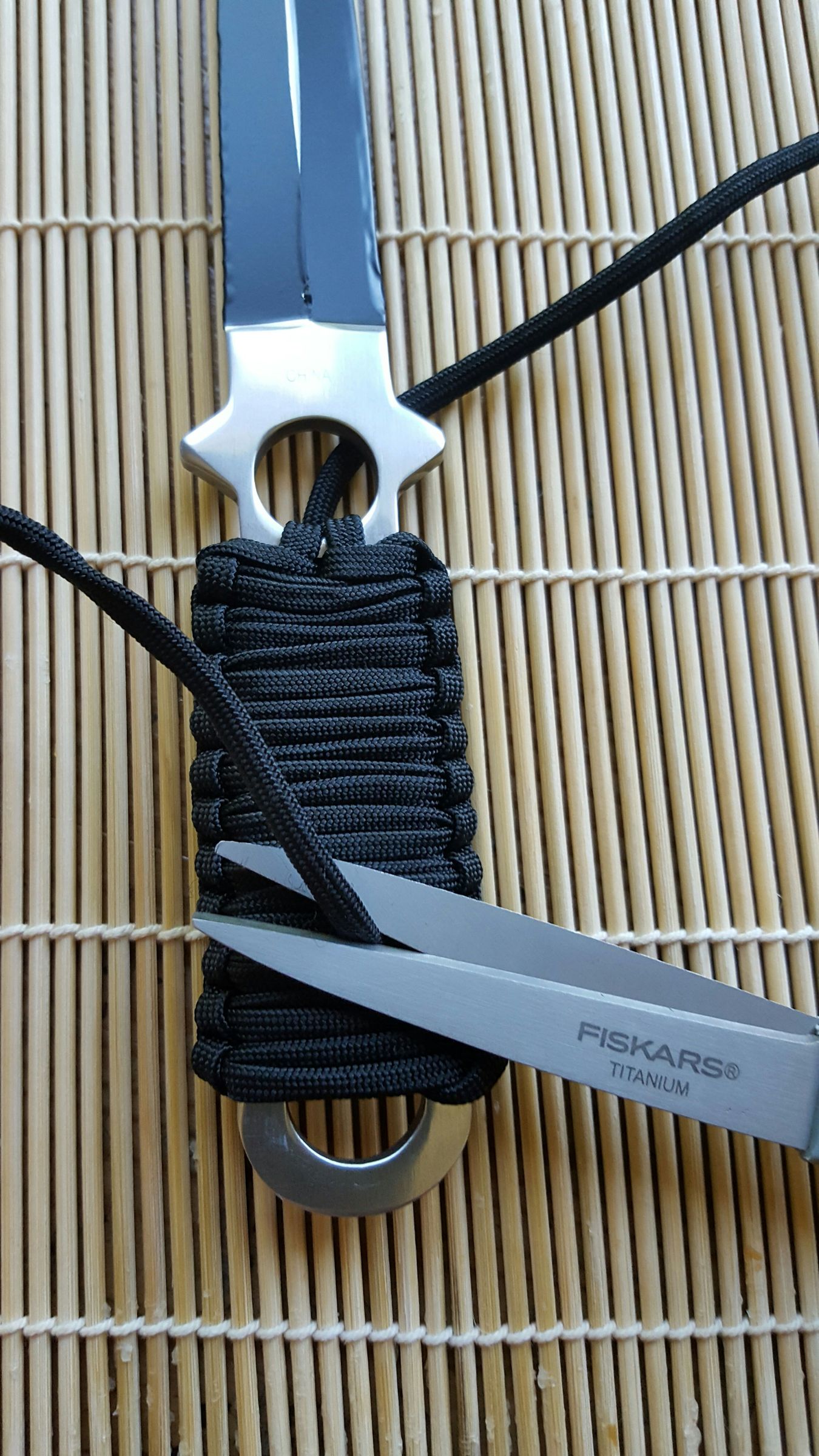 Paracord Knife Handle Wrap : 9 Steps (with Pictures) - Instructables
