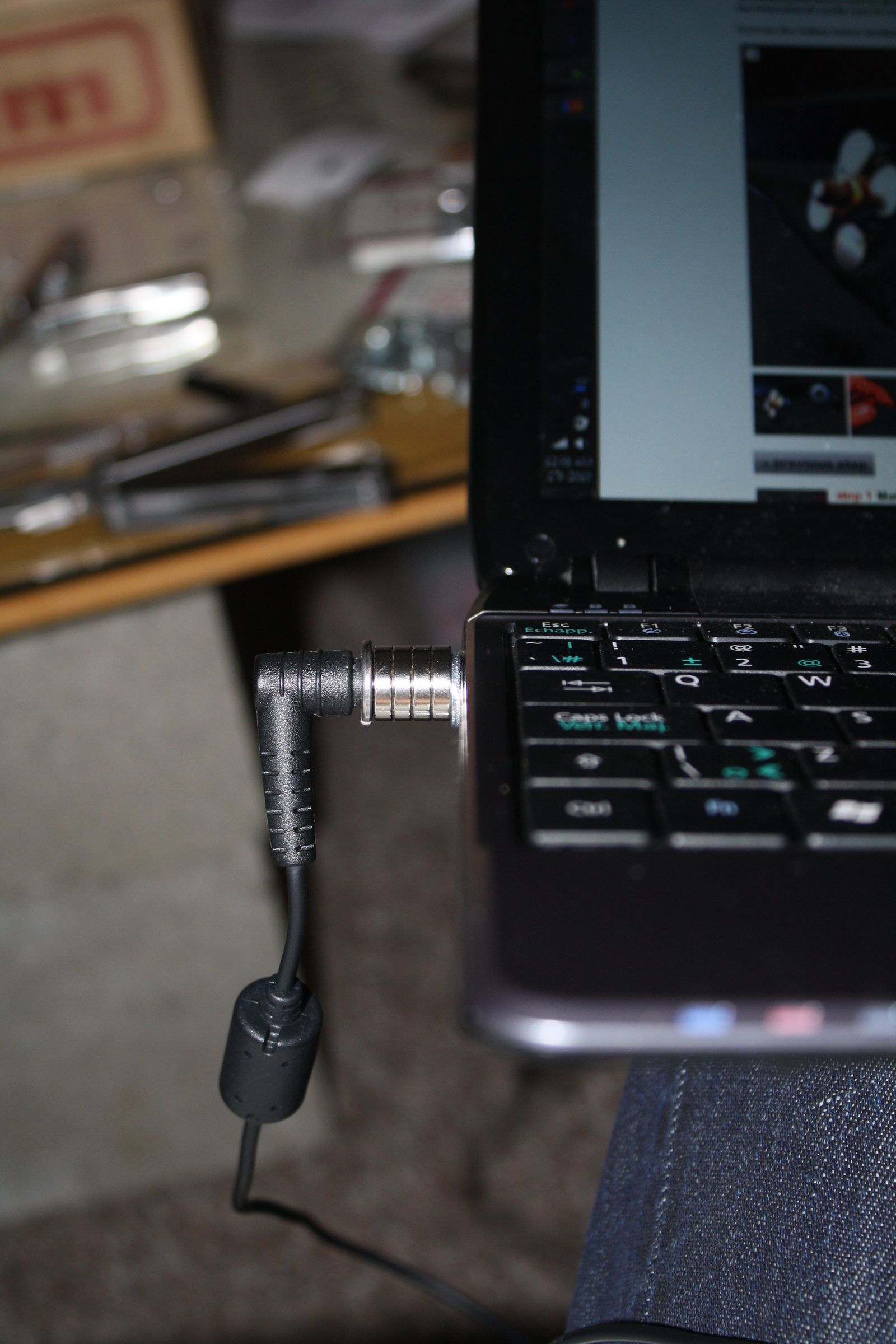 MagSafe for the Rest of Us: a DIY Magnetic Power Adaptor : 8 Steps ...