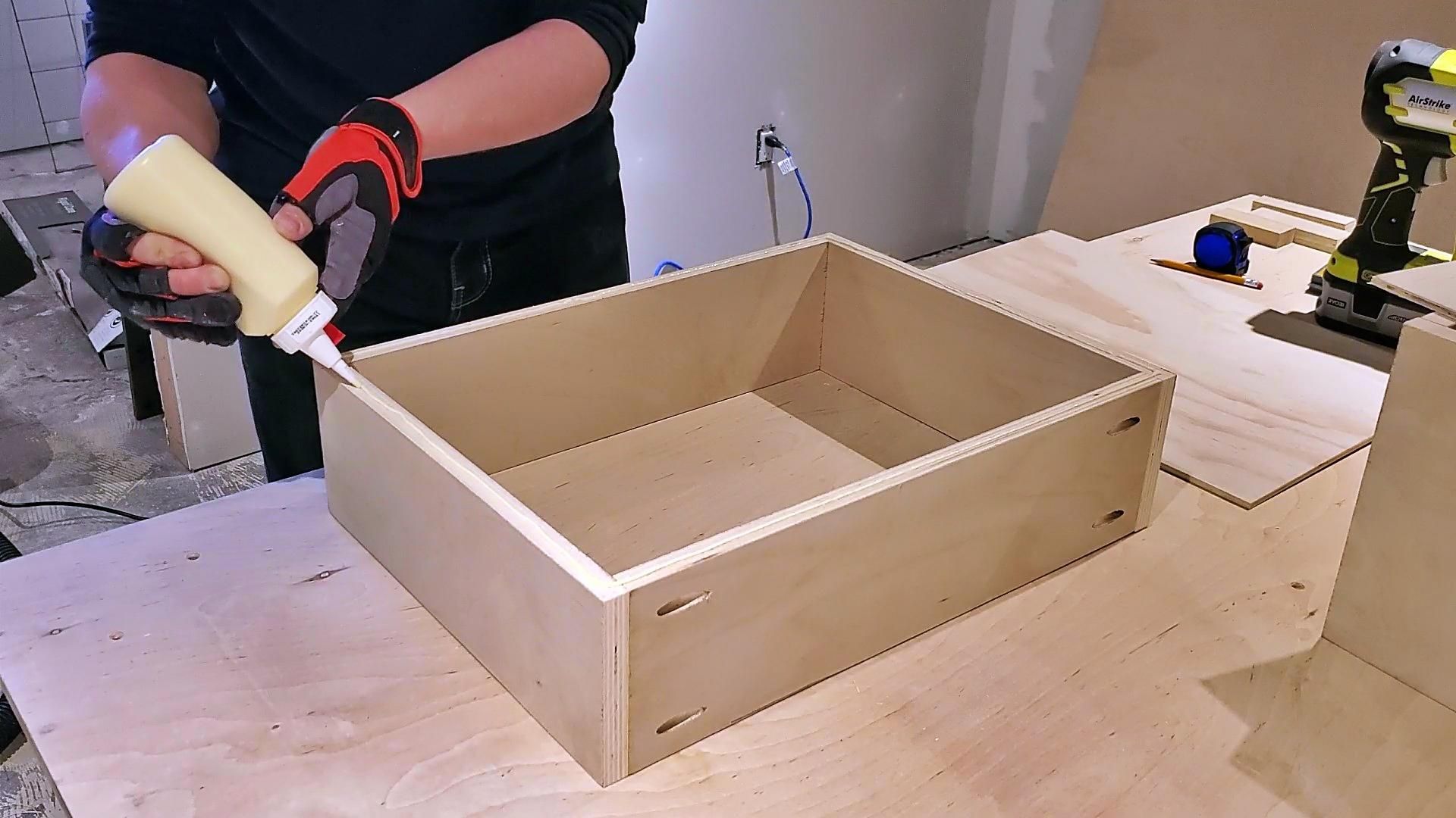 Beginners Guide to Drawers. Measure, Cut, Assemble, Mount, Finish. No ...