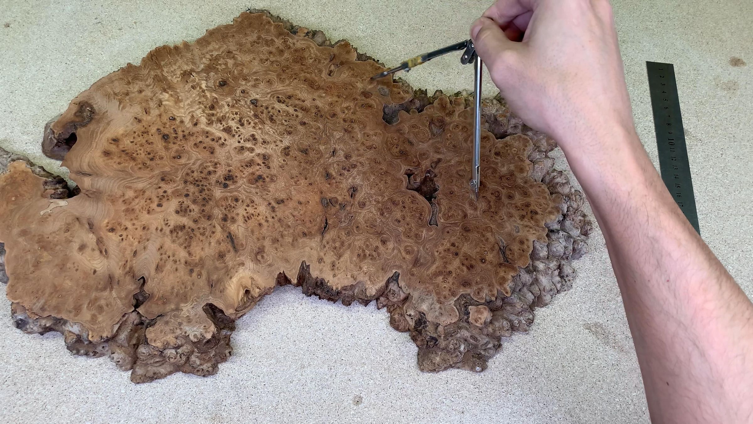 Frosted Epoxy Resin Clock : 20 Steps (with Pictures) - Instructables