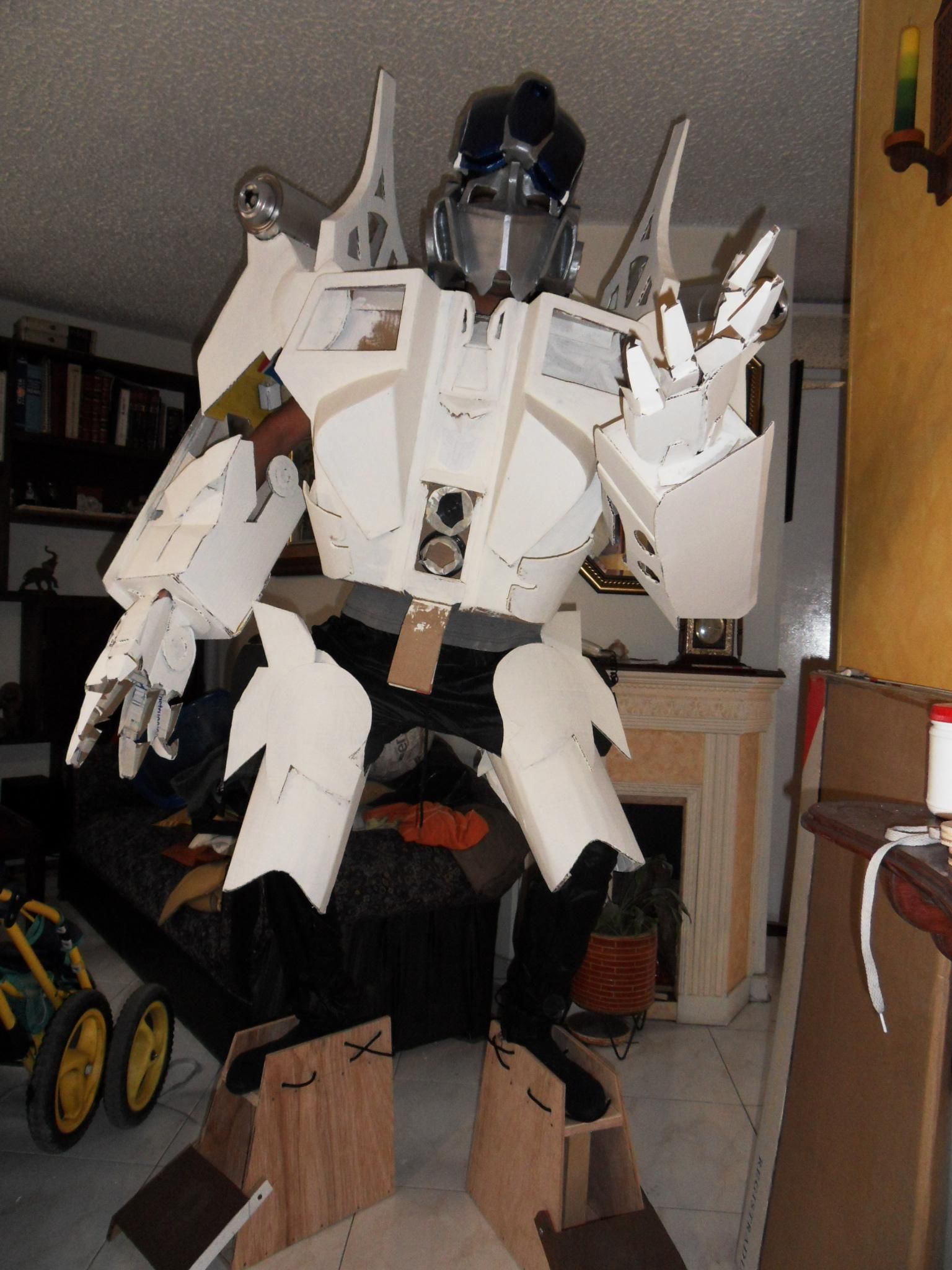 Optimus Prime Cardboard Costume. : 18 Steps (with Pictures) - Instructables