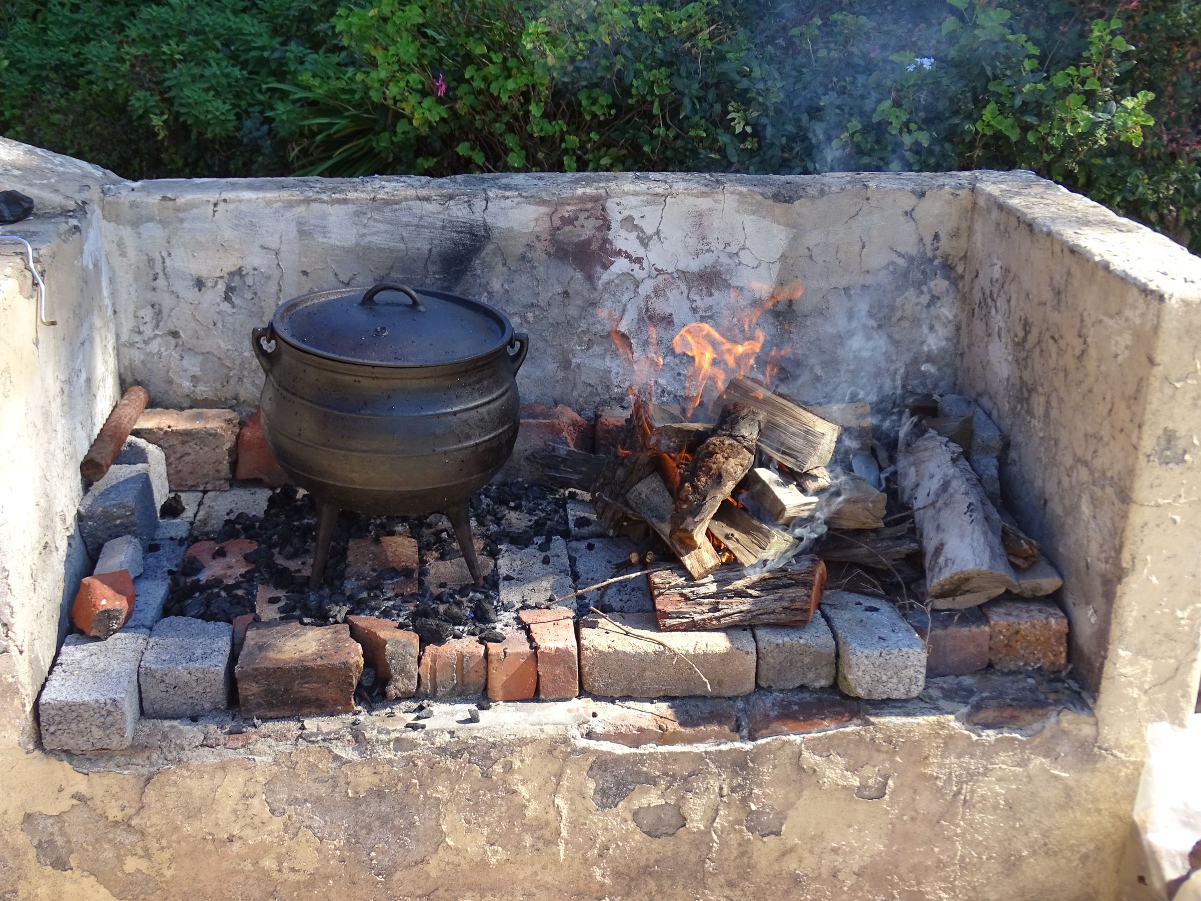 Oxtail Potjie - Rustic Slow Cooking : 9 Steps (with Pictures ...