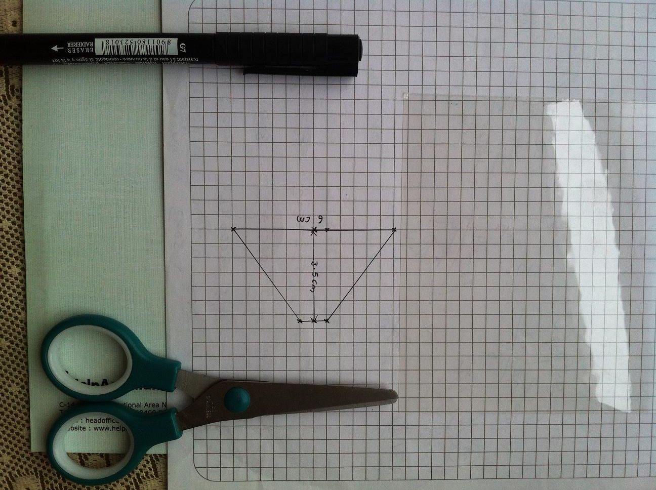 Amazing 3D Projection Pyramid in 10 Min From Clear Plastic Sheet ! : 3 ...