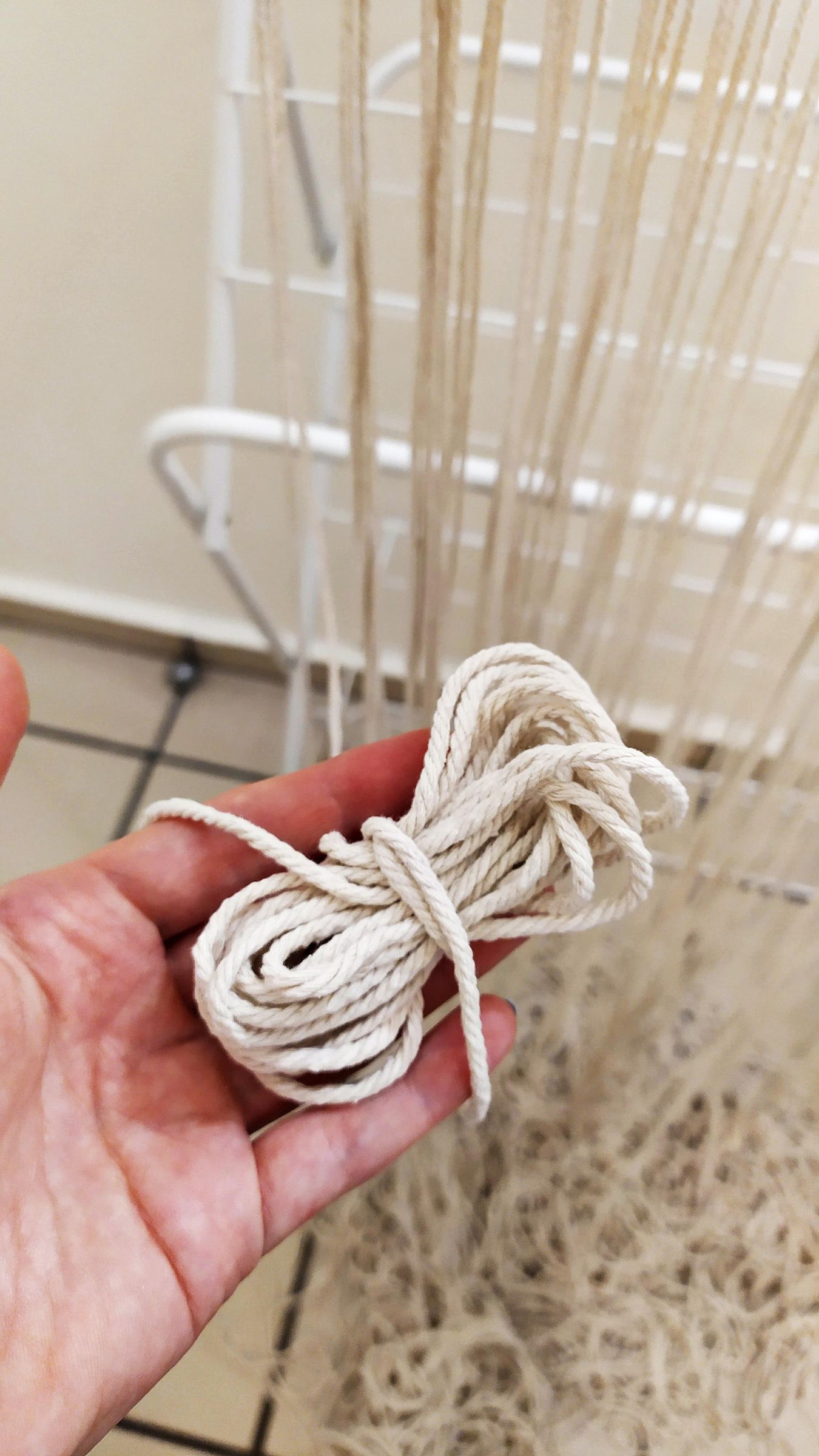 How to Make a Bohemian Macrame Rug : 14 Steps (with Pictures ...