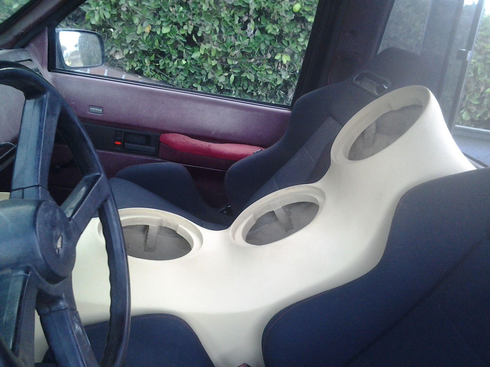 How to Build a Fiberglass Sub Box : 11 Steps (with Pictures ...