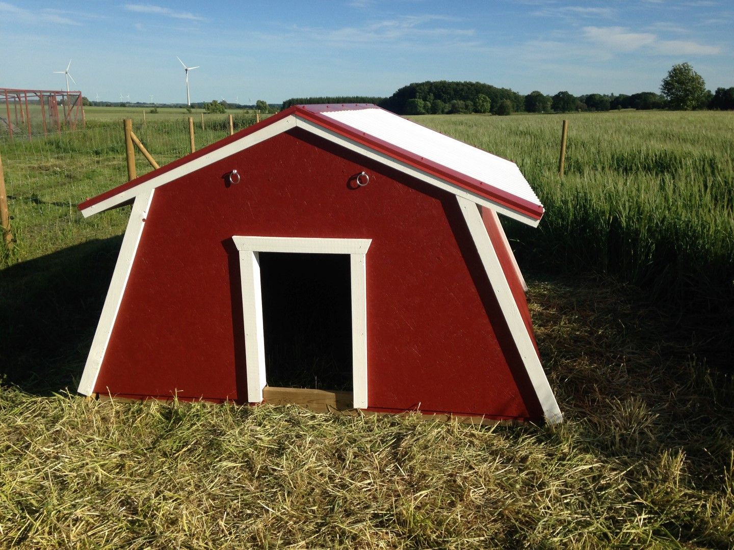 Pig Hut : 7 Steps (with Pictures) - Instructables