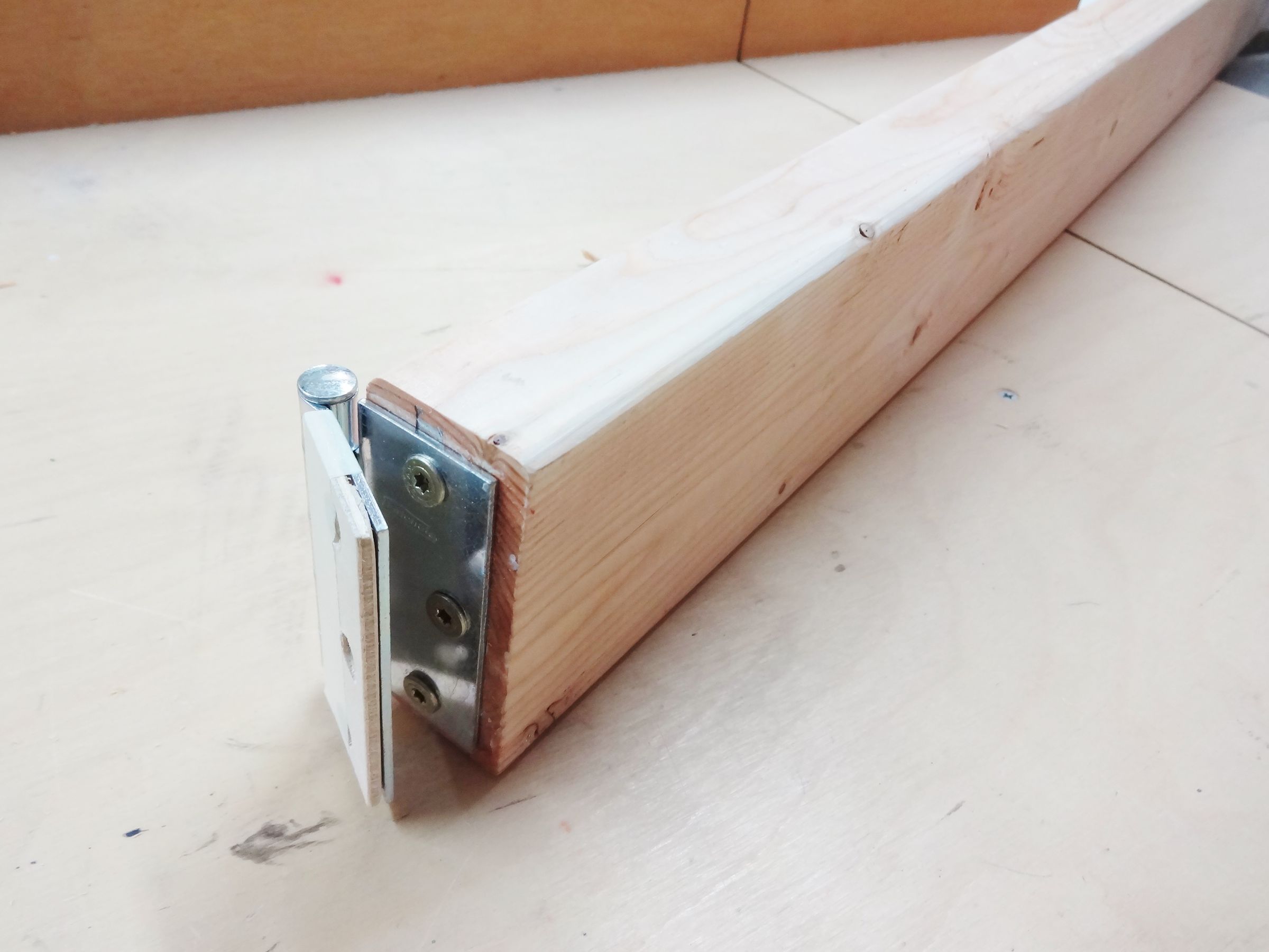 Easy Collapsible Worktable : 13 Steps (with Pictures) - Instructables