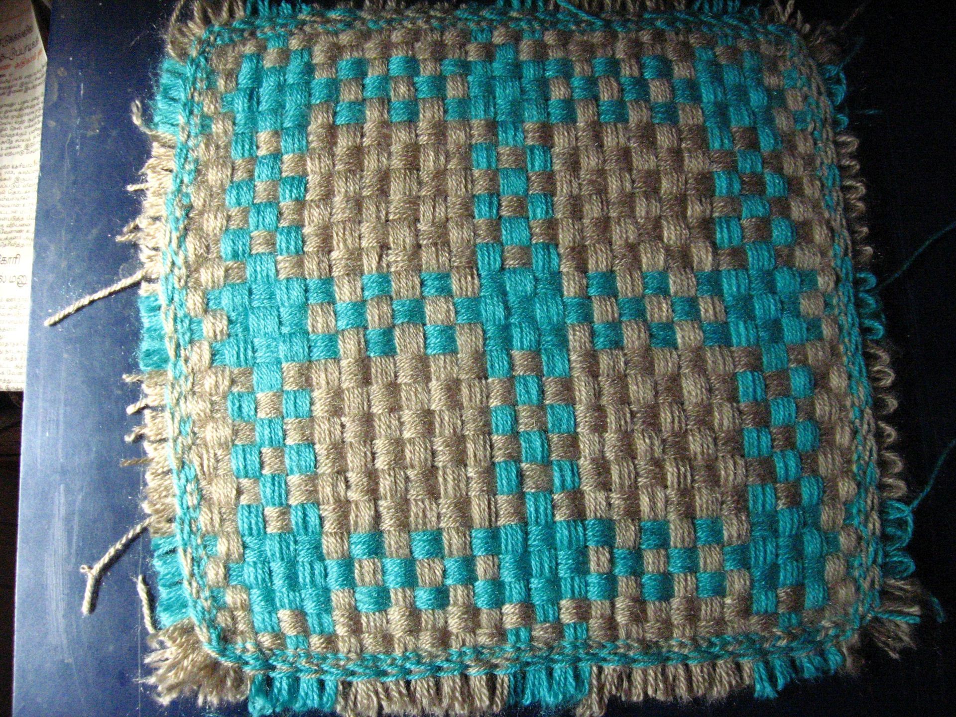 How to Weave a Small Table Mat With Home Made Loom : 13 Steps (with ...