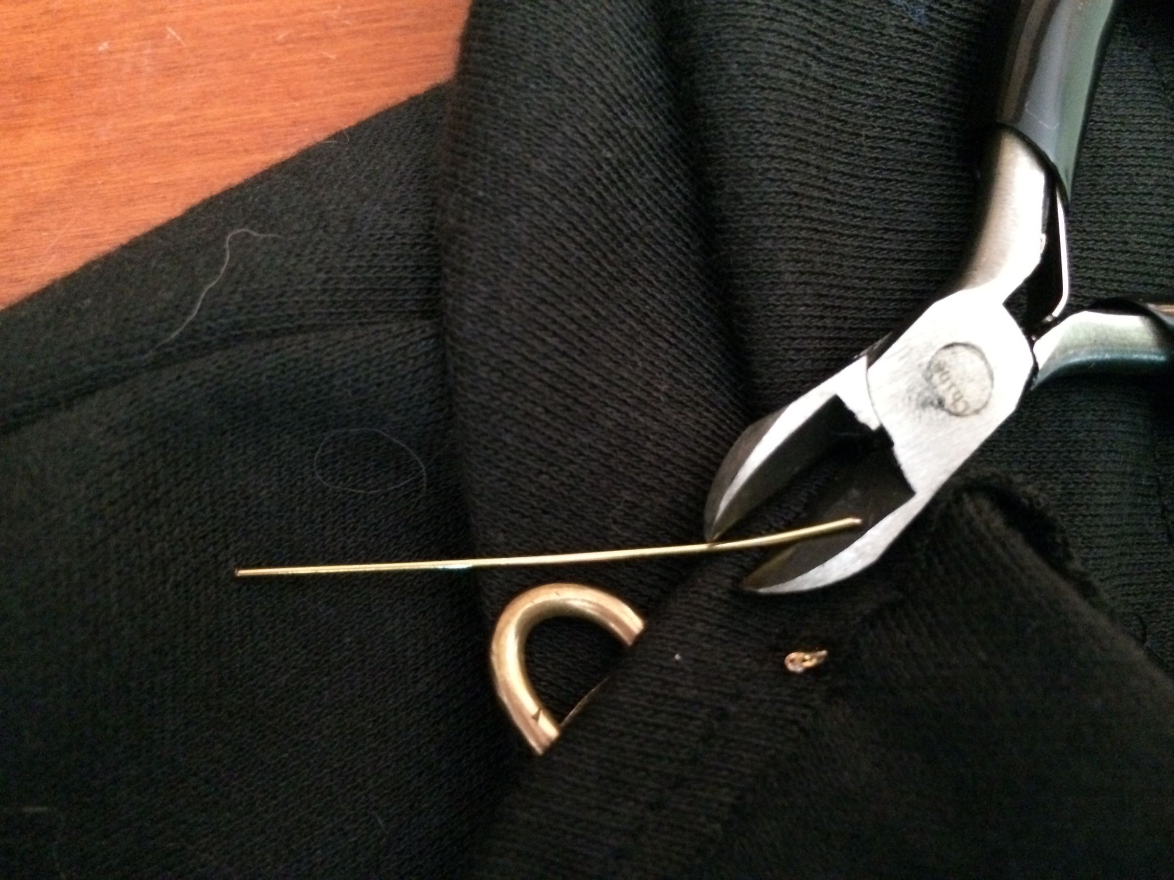 How to Attach a Cloak or Cape Clasp : 5 Steps - Instructables