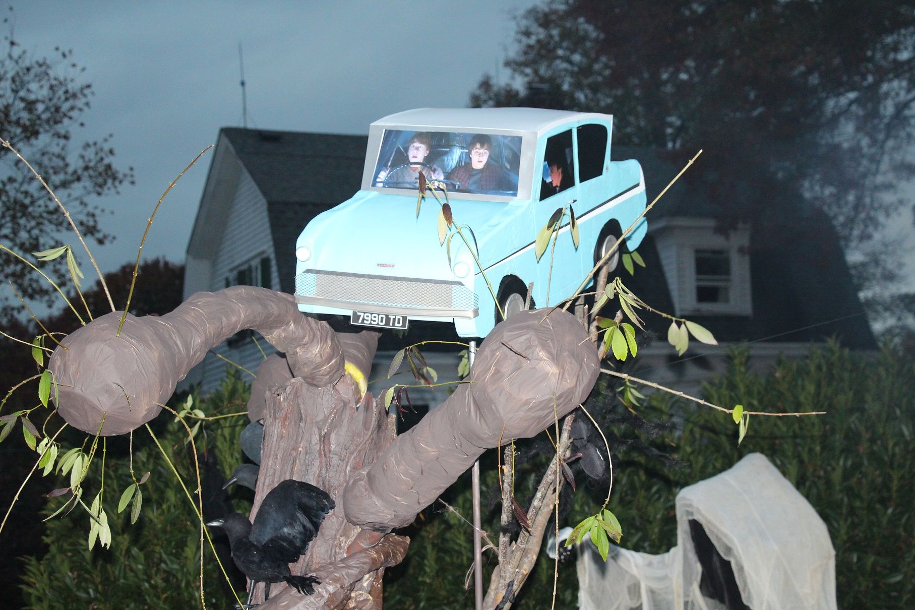 Flying Ford Anglia : 9 Steps (with Pictures) - Instructables