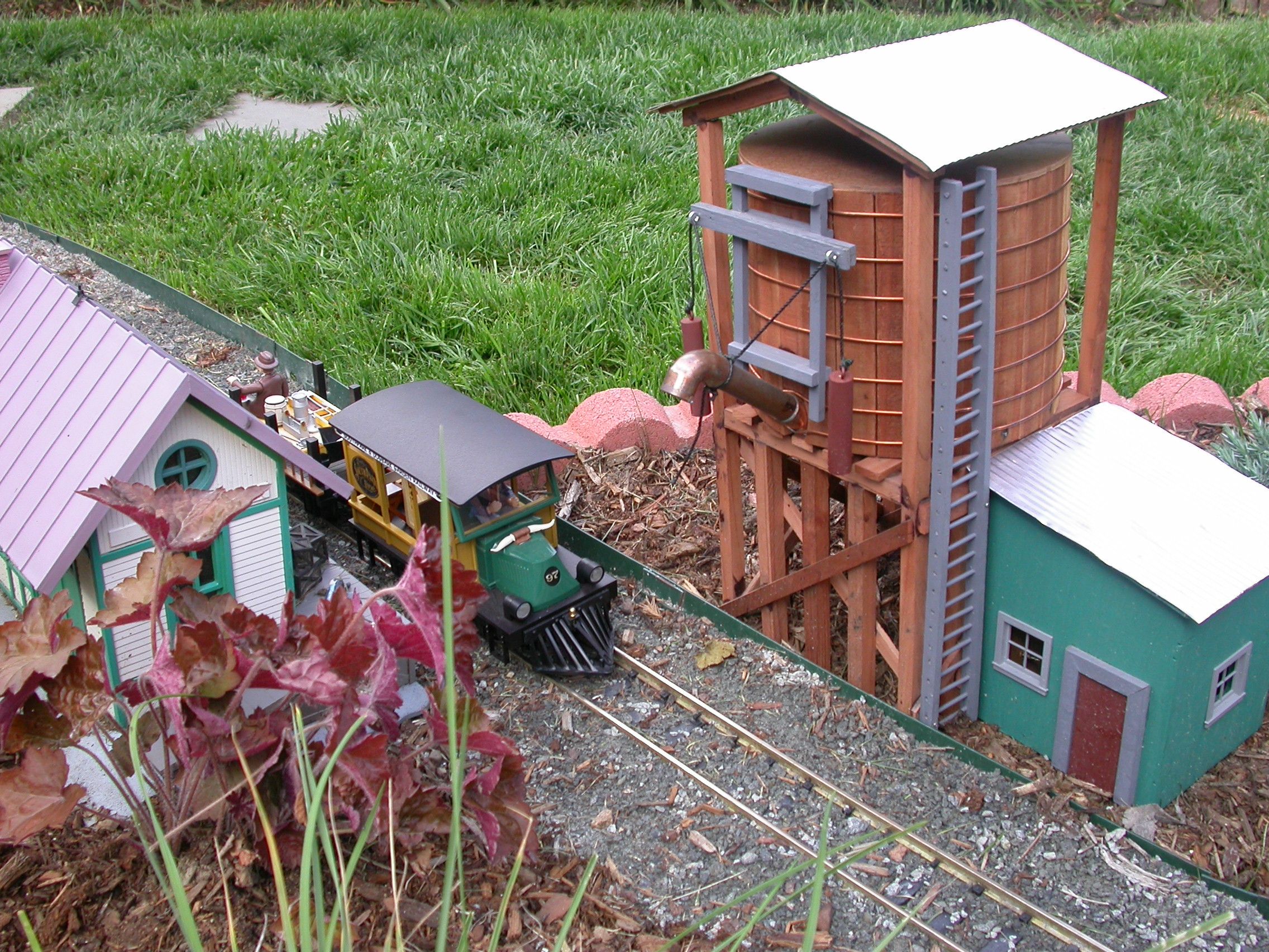 My Backyard Garden Railway (with Pictures) - Instructables