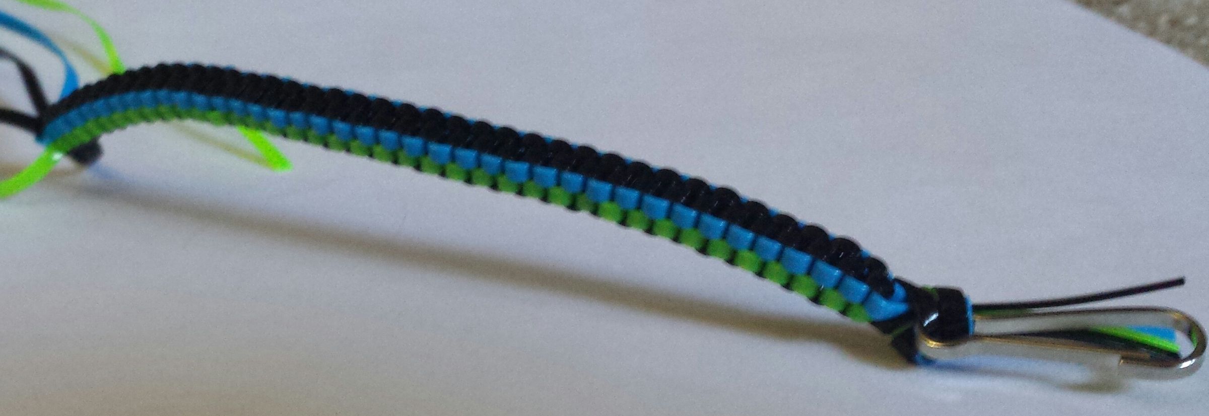 How to Make a Box-Styled Gimp Keychain - Instructables