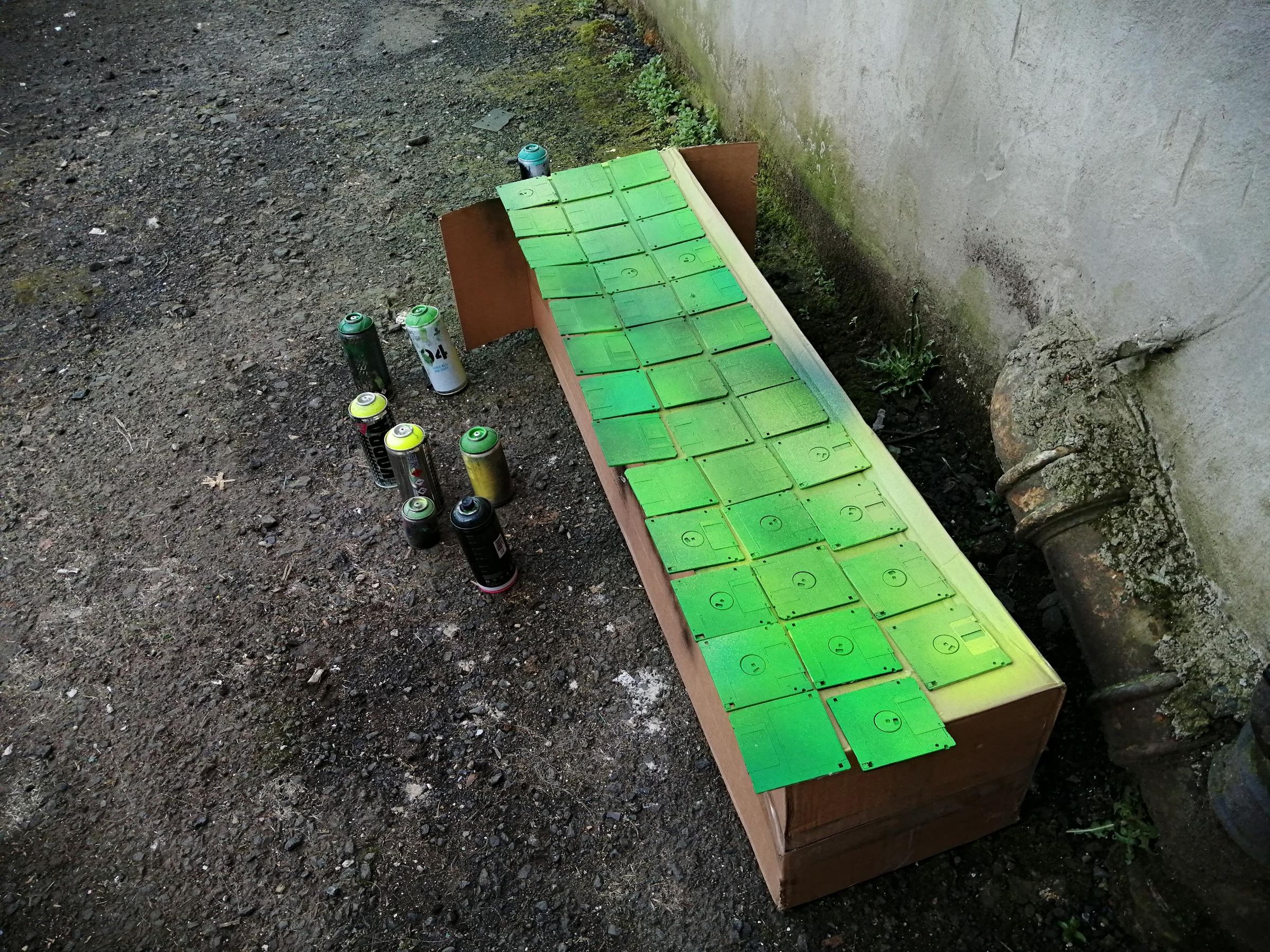 Floppy Disc Space Invader Wall Deco : 5 Steps (with Pictures ...