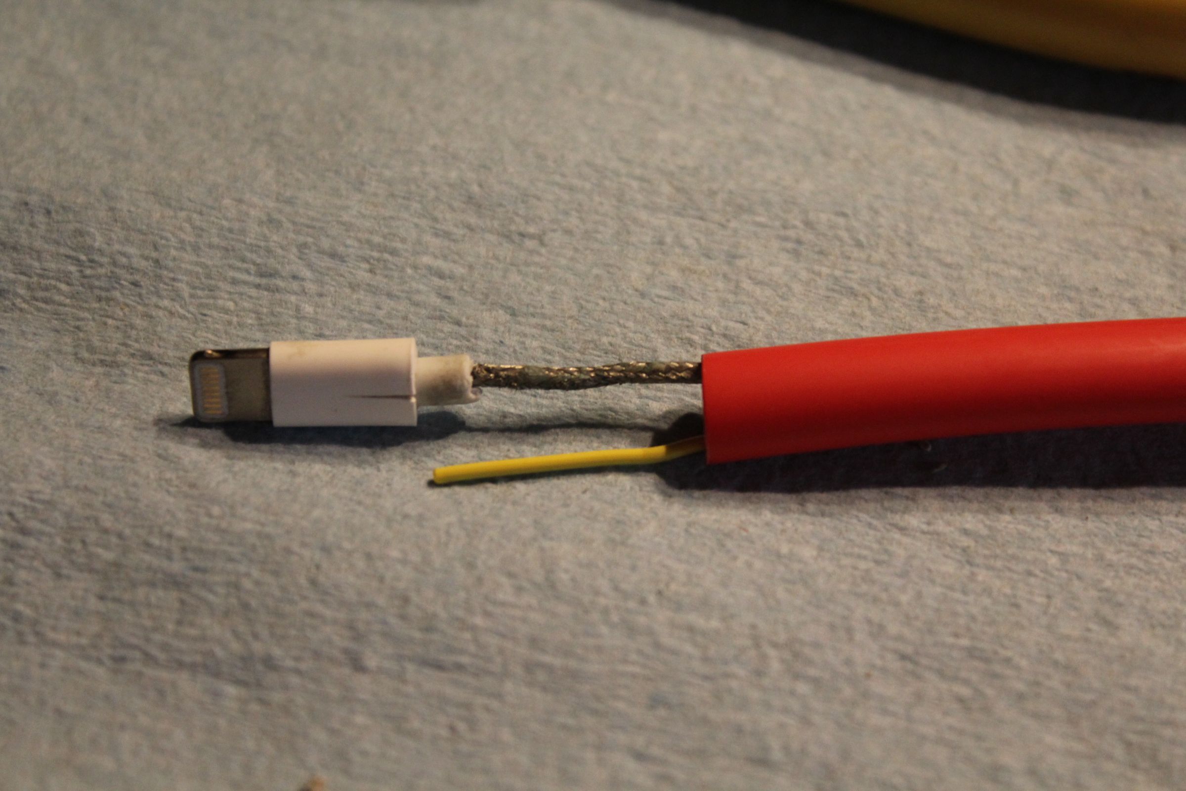 Fix a Frayed IPhone Cable With Adhesive-Lined Heat-Shrink Tubing : 4 ...