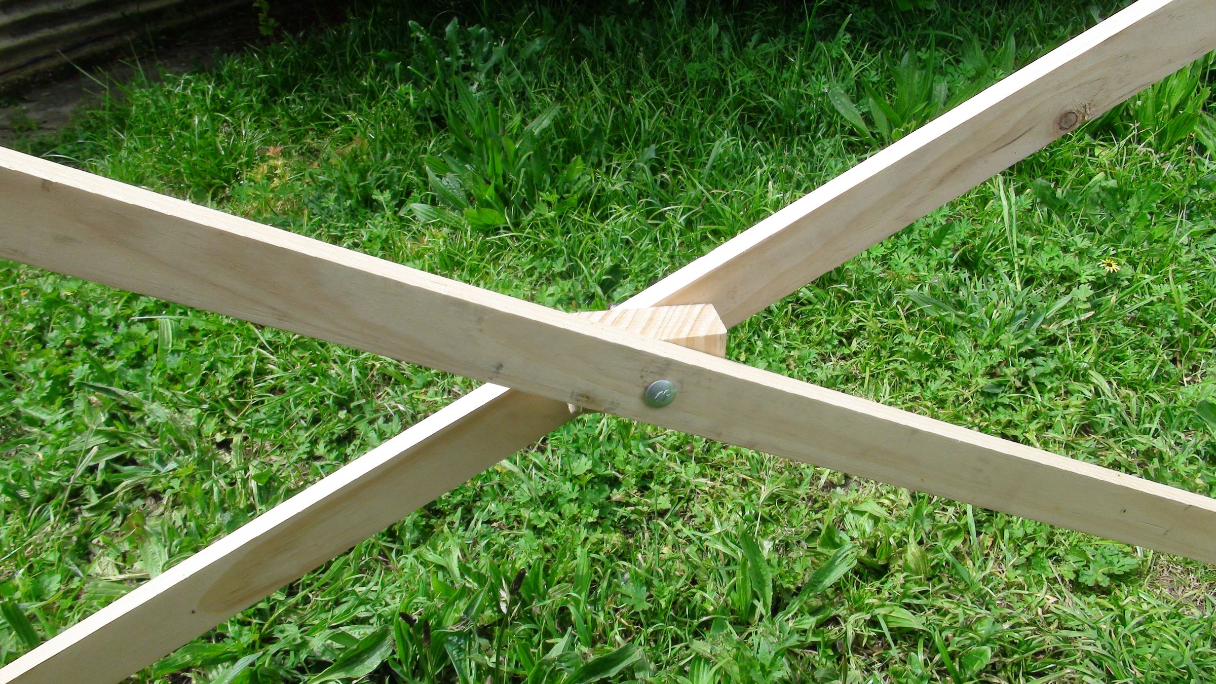 Reclaimed Garage Door Bench Table : 8 Steps (with Pictures) - Instructables