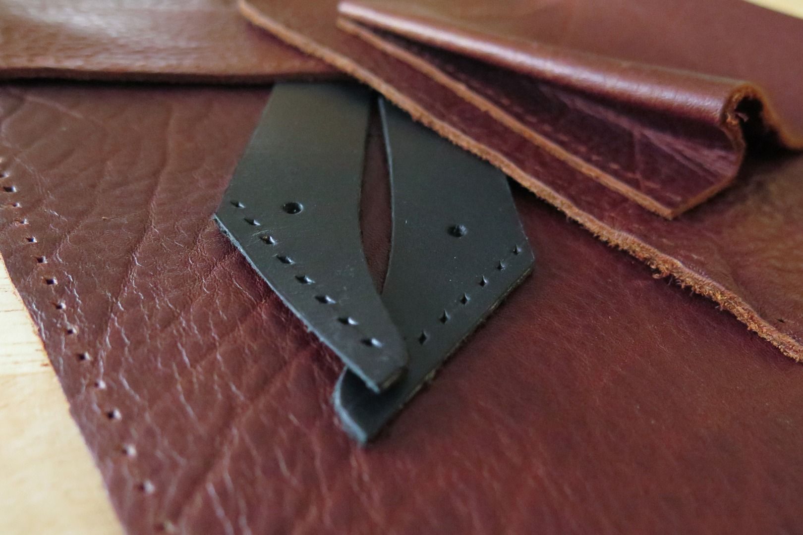 Creating Sewing Holes in Leather : 7 Steps - Instructables