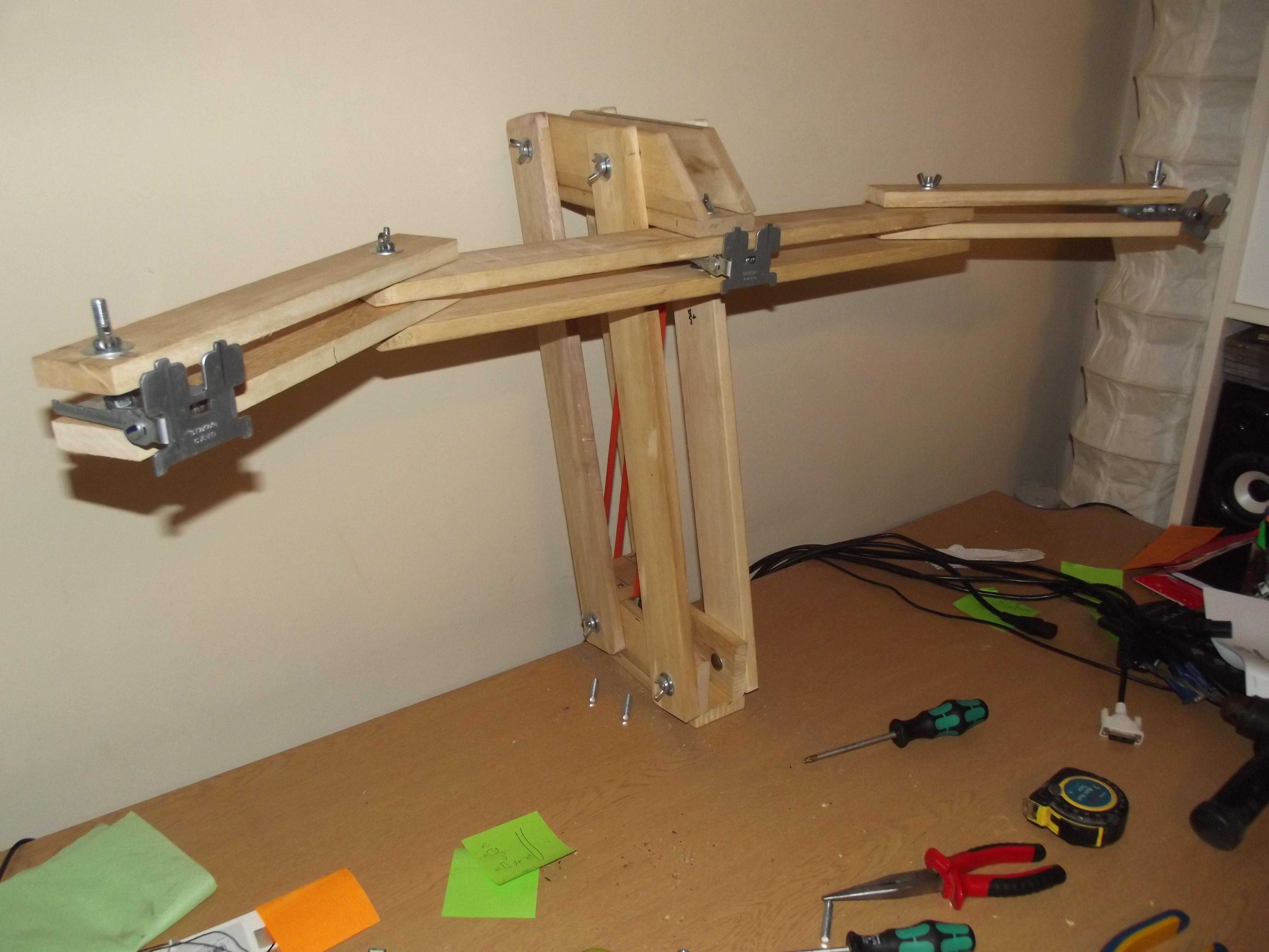 Varifocal Triple Monitor Stand : 10 Steps (with Pictures) - Instructables