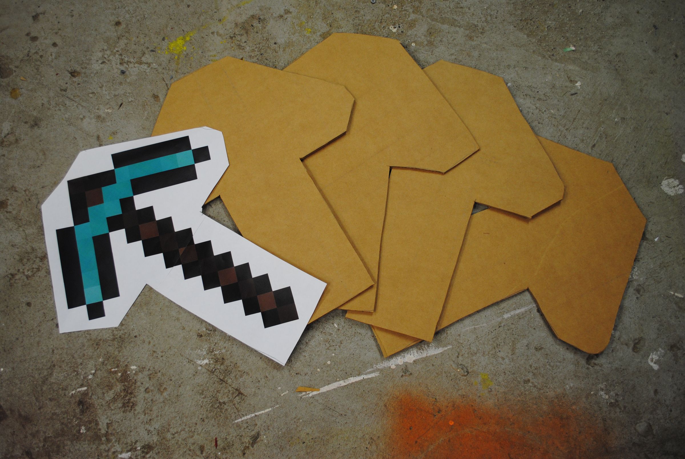 Minecraft Pickaxe - $5 and 45 Minutes : 5 Steps - Instructables
