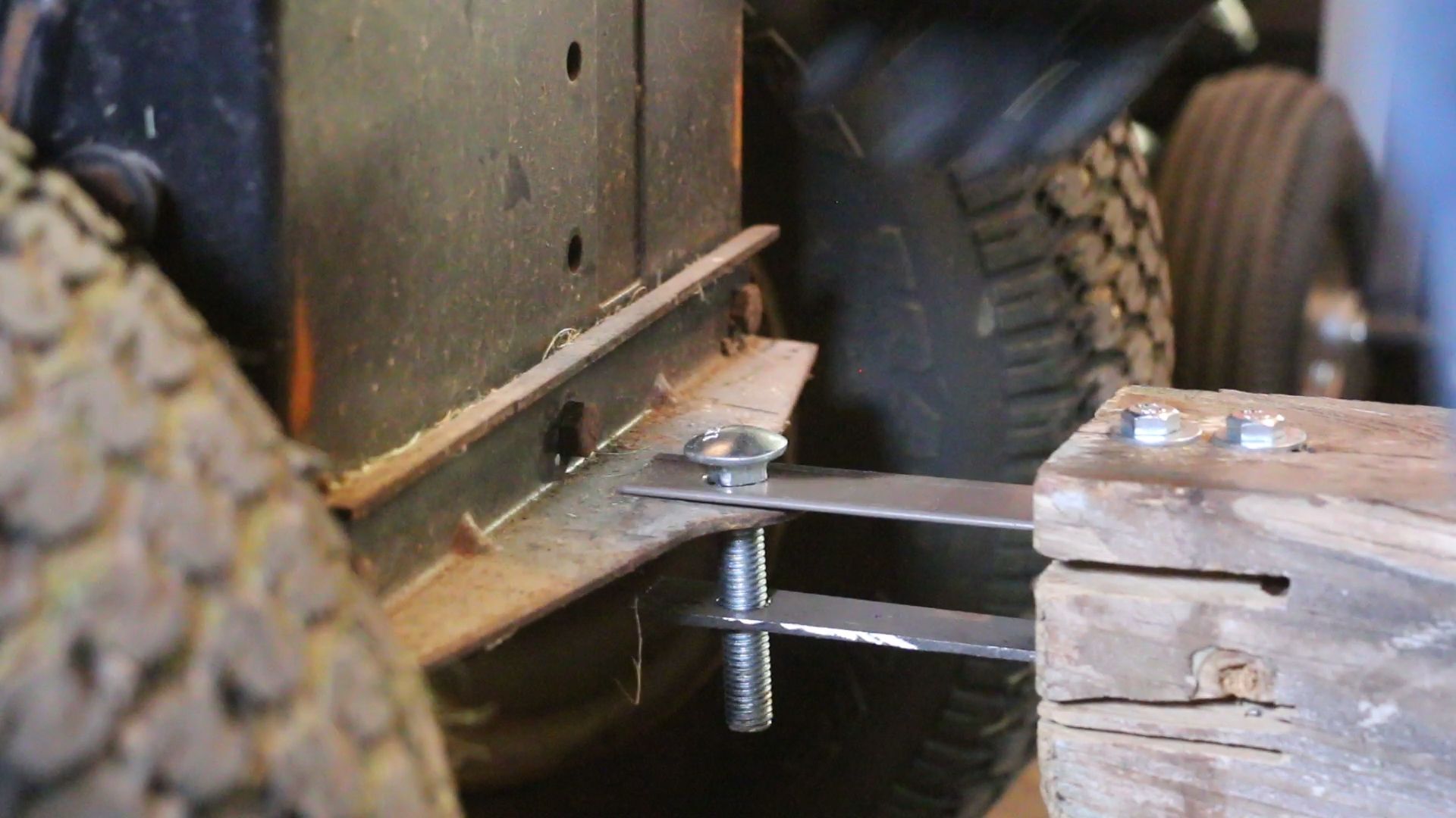 Deck Wood Dump Cart : 7 Steps (with Pictures) - Instructables