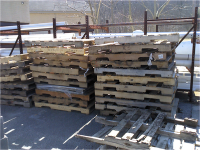 The Pallet Bible: Finding, Inspecting, and Dismantling Pallets : 4 ...