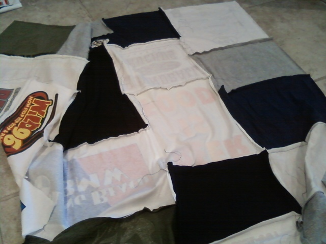 Repurposed Old T-Shirt Pajamas : 7 Steps (with Pictures) - Instructables