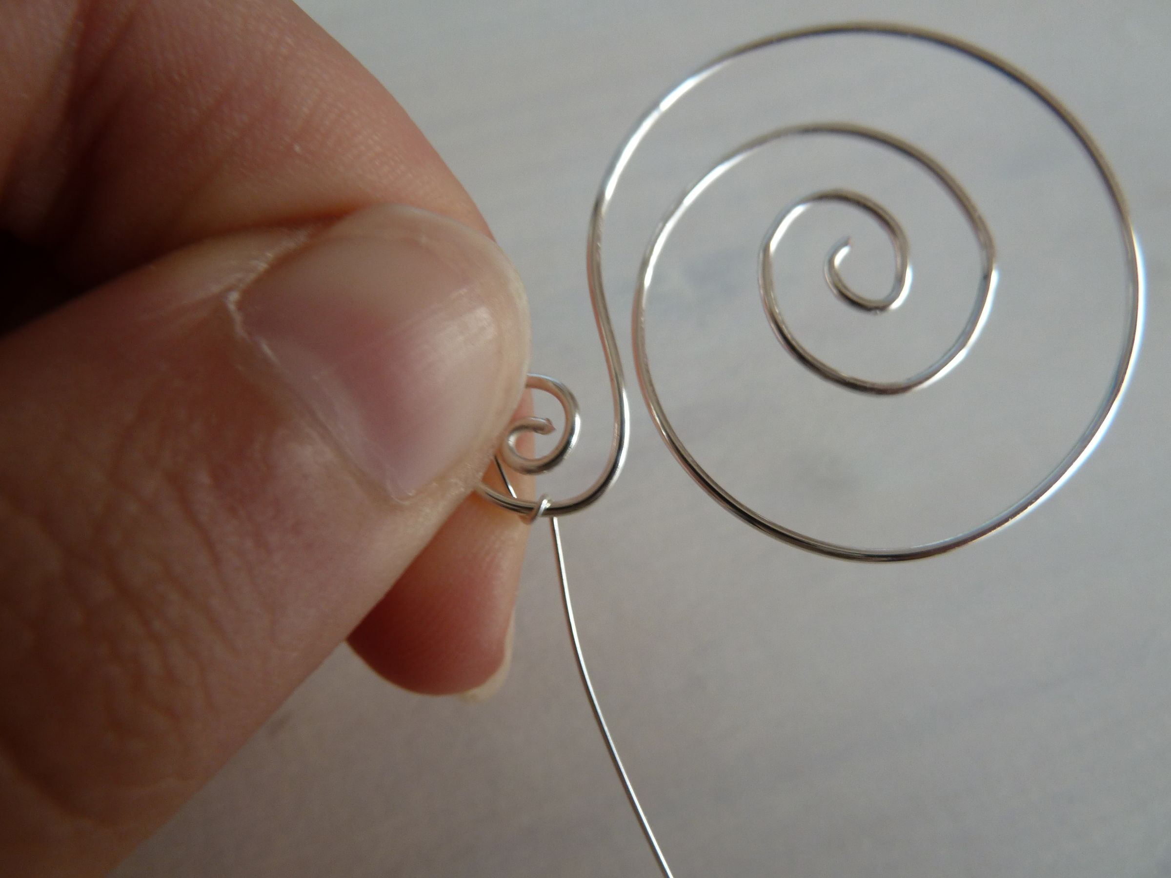 Swirled Wire Beaded Pendant : 18 Steps (with Pictures) - Instructables