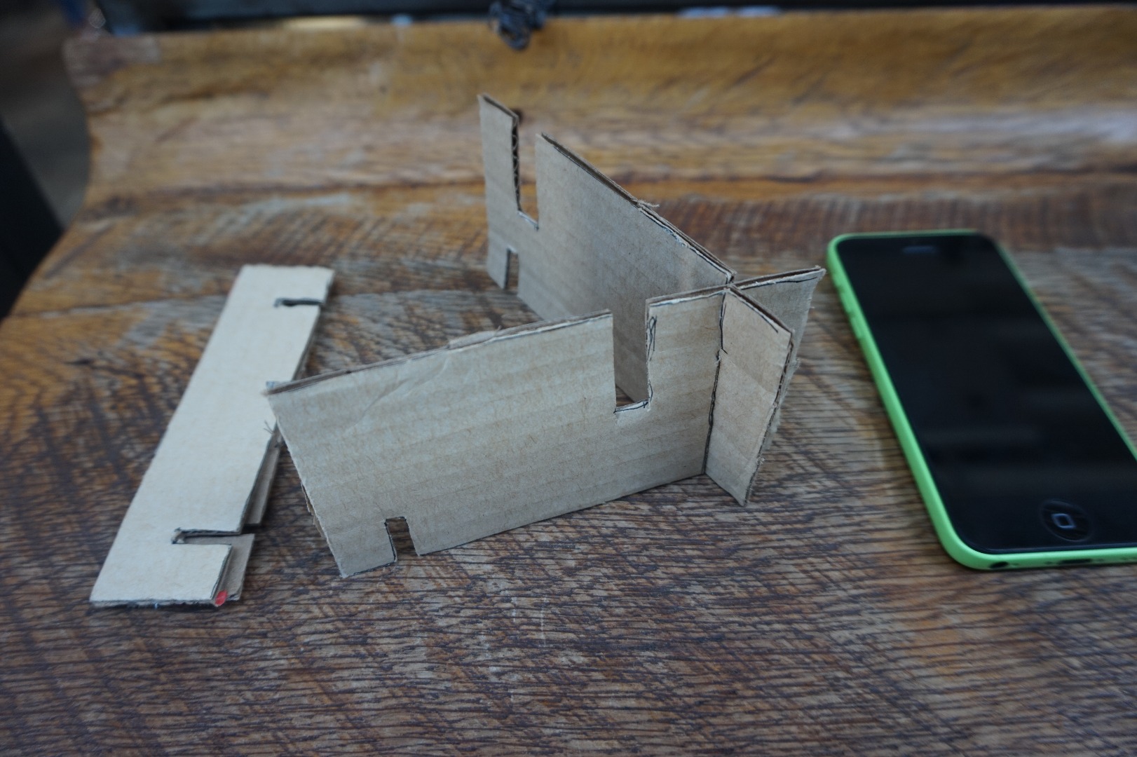 Quick and Cheap IPhone Stand for Stop Motion : 5 Steps - Instructables