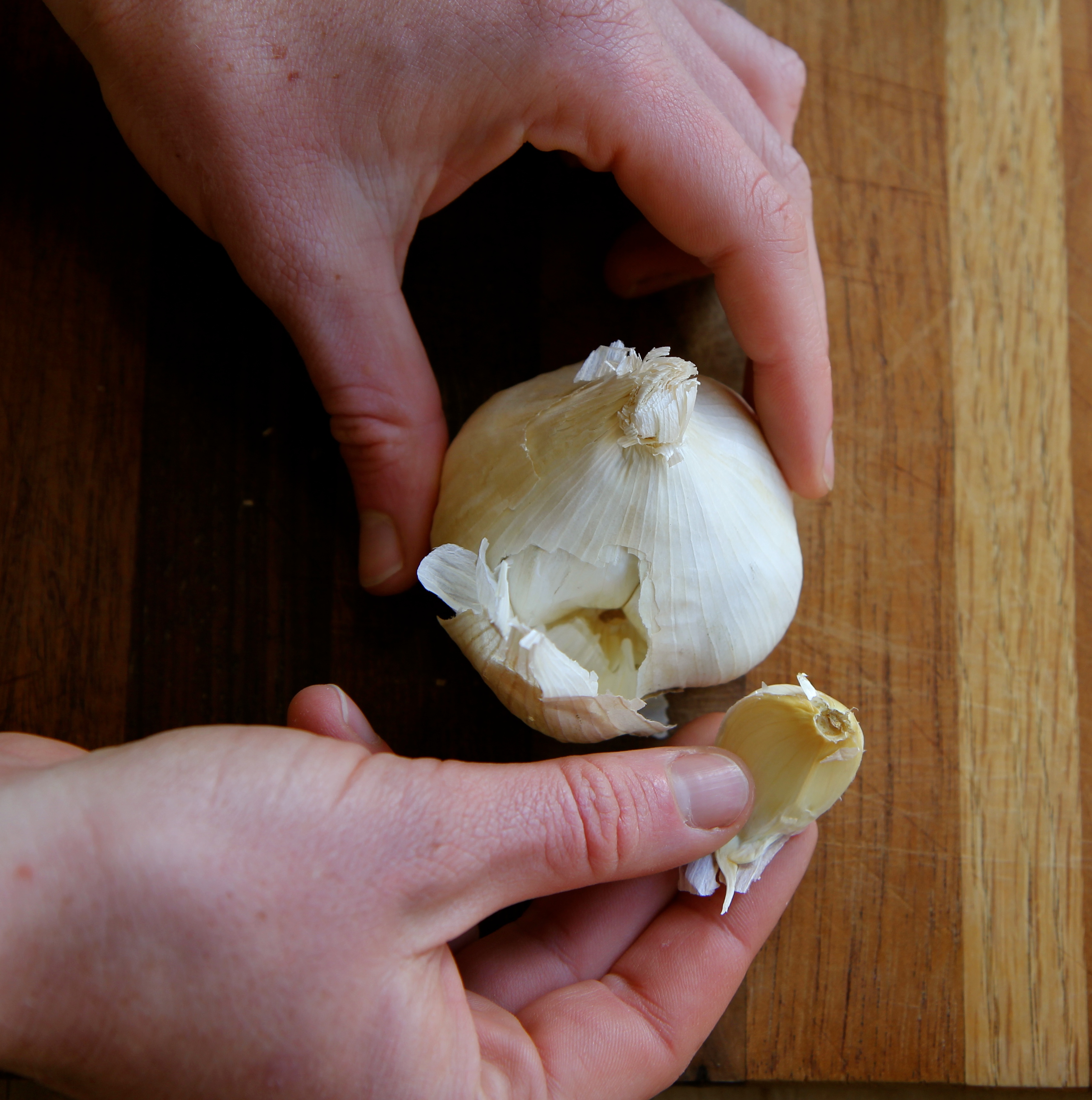 How to Chop Garlic : 8 Steps (with Pictures) - Instructables