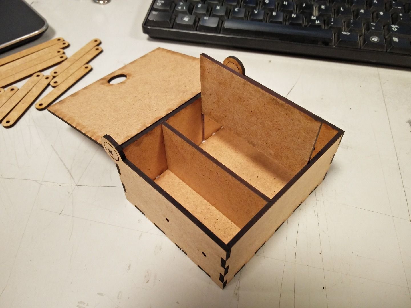 Laser Cut Pivoting Box : 10 Steps (with Pictures) - Instructables