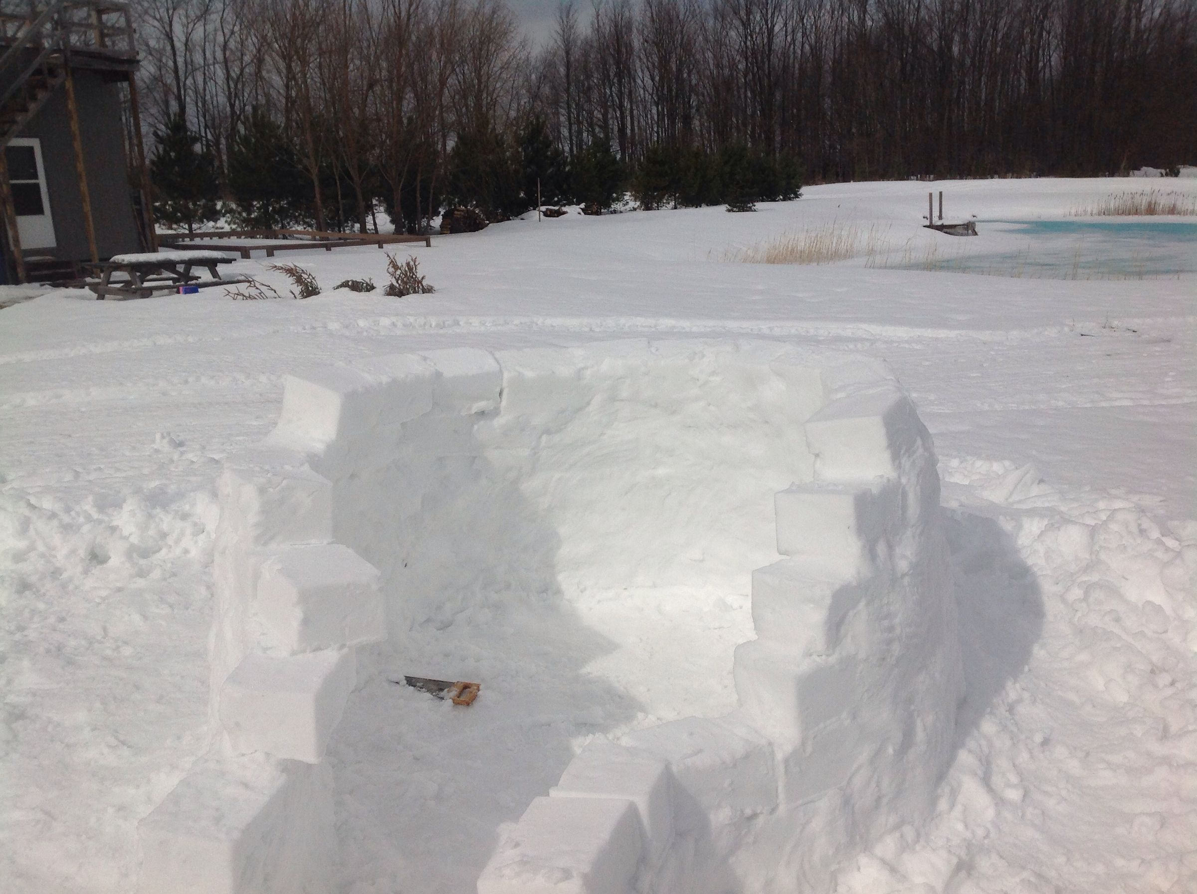How to Build an Igloo Out of Snow : 6 Steps (with Pictures) - Instructables