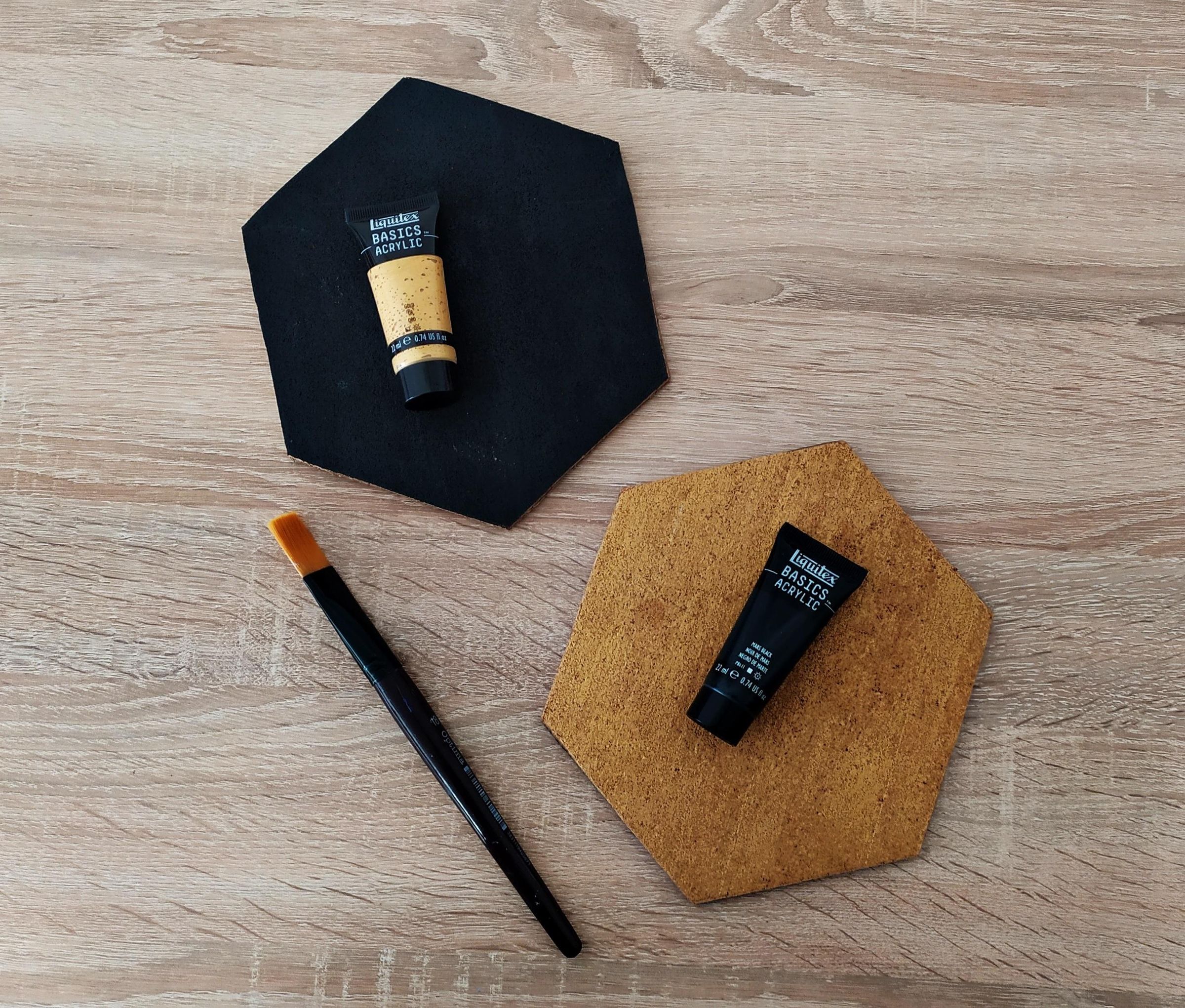 How to Make a Hexagon Corkboard Out of Cardboard : 6 Steps (with ...