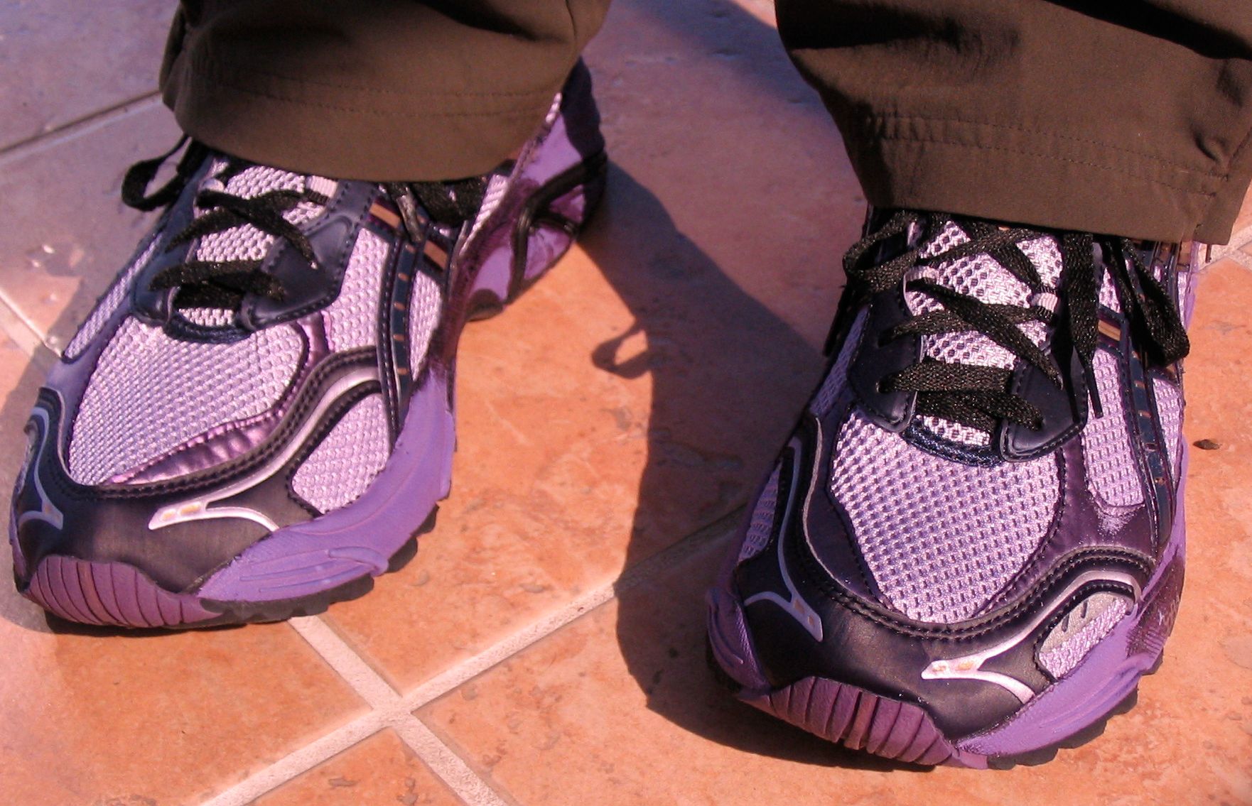How to Dye Your Shoes a Cool Color Like Purple : 7 Steps (with Pictures ...