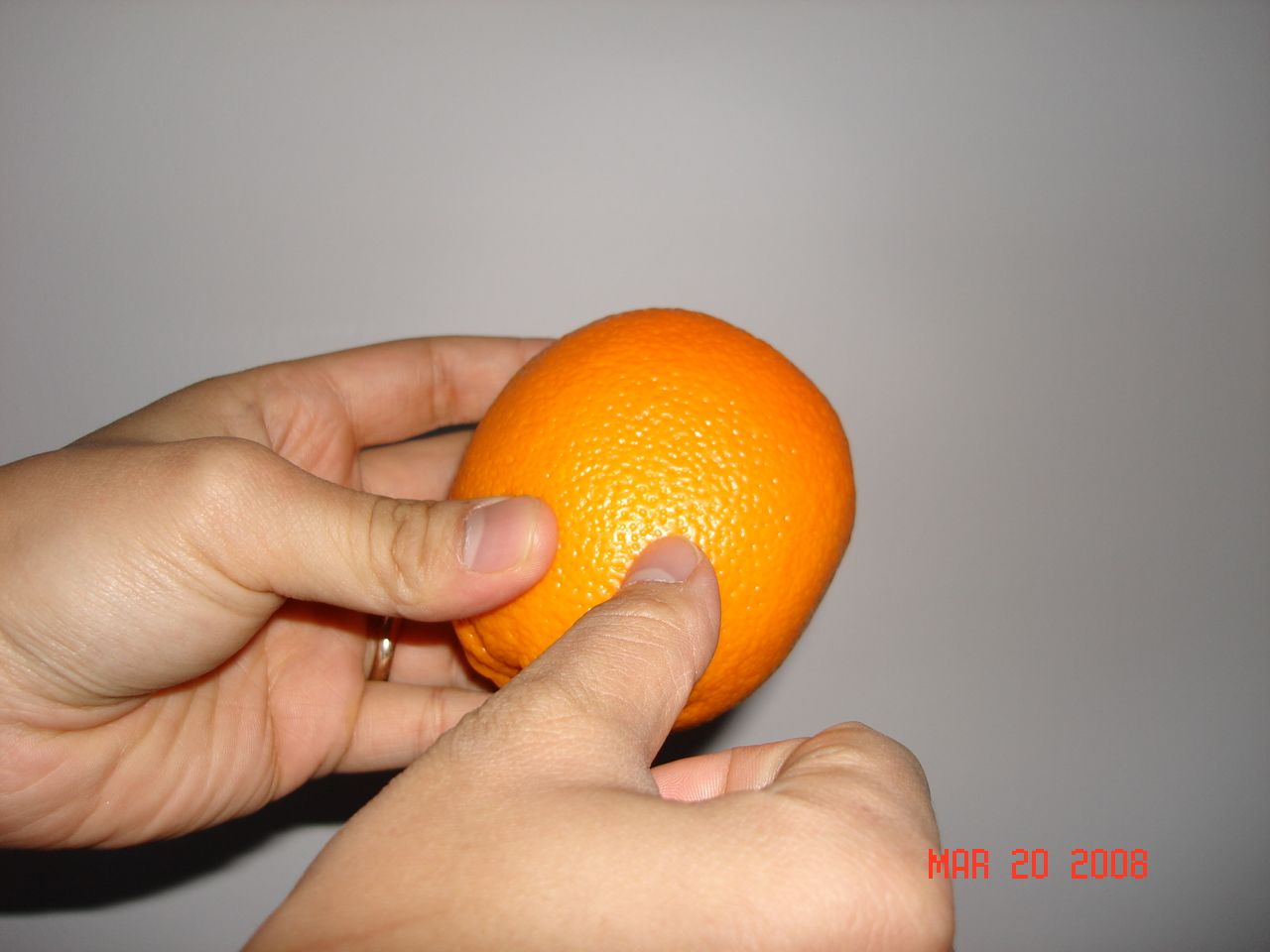 Easiest (cleanest) Way to Open an Orange : 4 Steps - Instructables