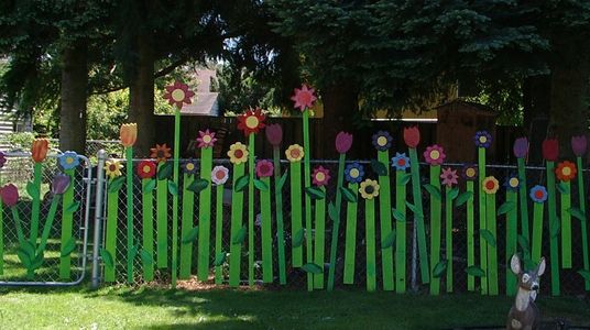 How to Make a Fun Flower Fence : 7 Steps (with Pictures) - Instructables