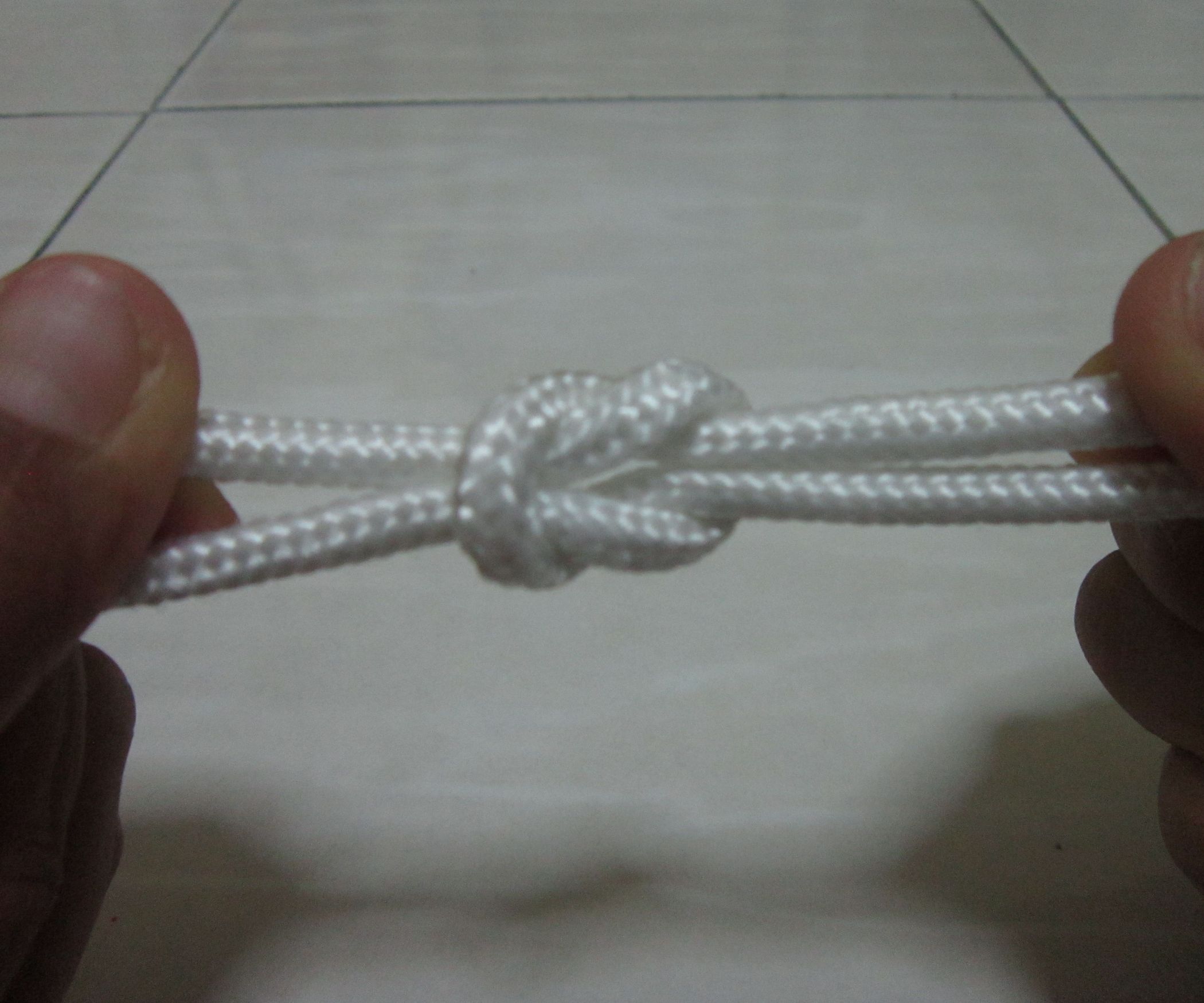 How to Tie a Reef Knot : 4 Steps - Instructables