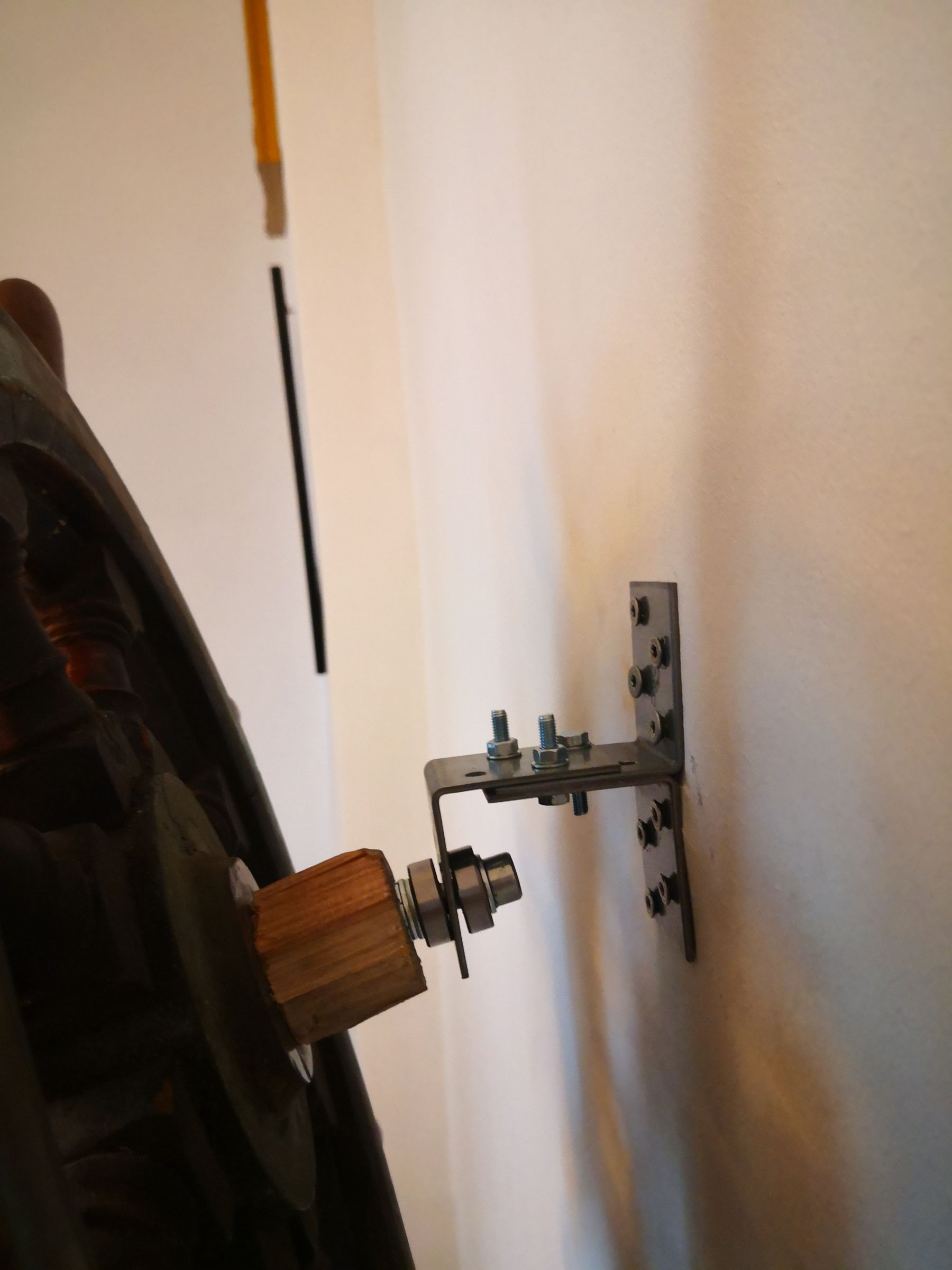How to Wall Mount a Ship Wheel & Make It Spin! : 5 Steps (with Pictures ...