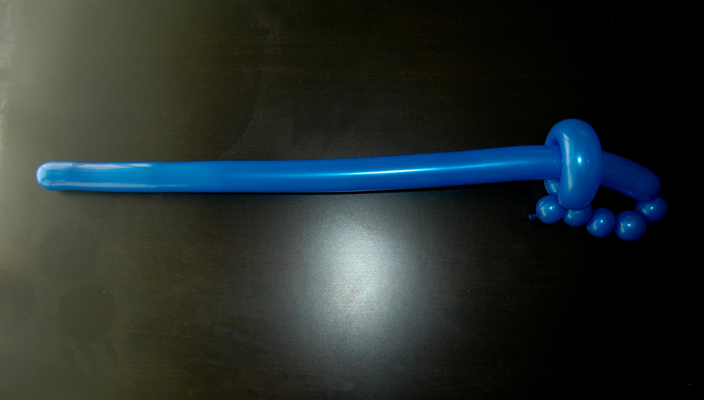 How to Balloon Twist : 19 Steps (with Pictures) - Instructables