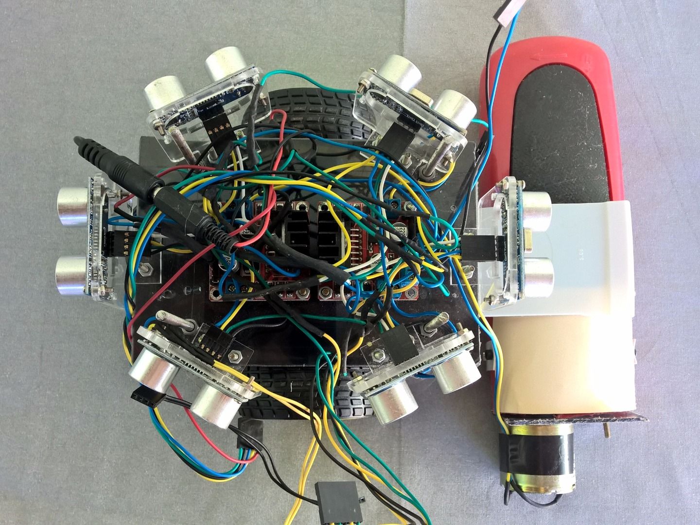 Homemade Cleanning Robot With Bluetooth : 5 Steps - Instructables