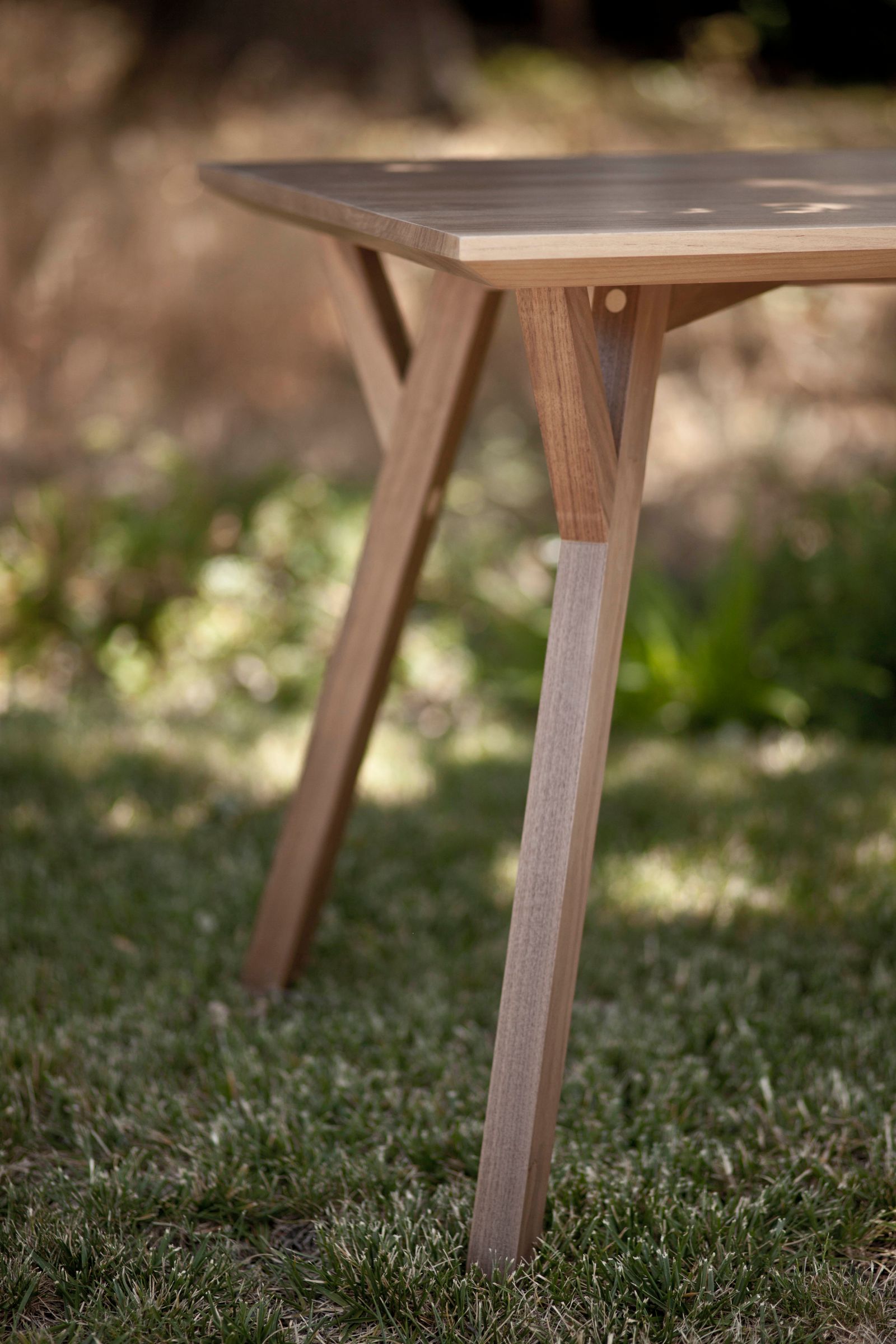 The Two-Weekend Table : 11 Steps (with Pictures) - Instructables